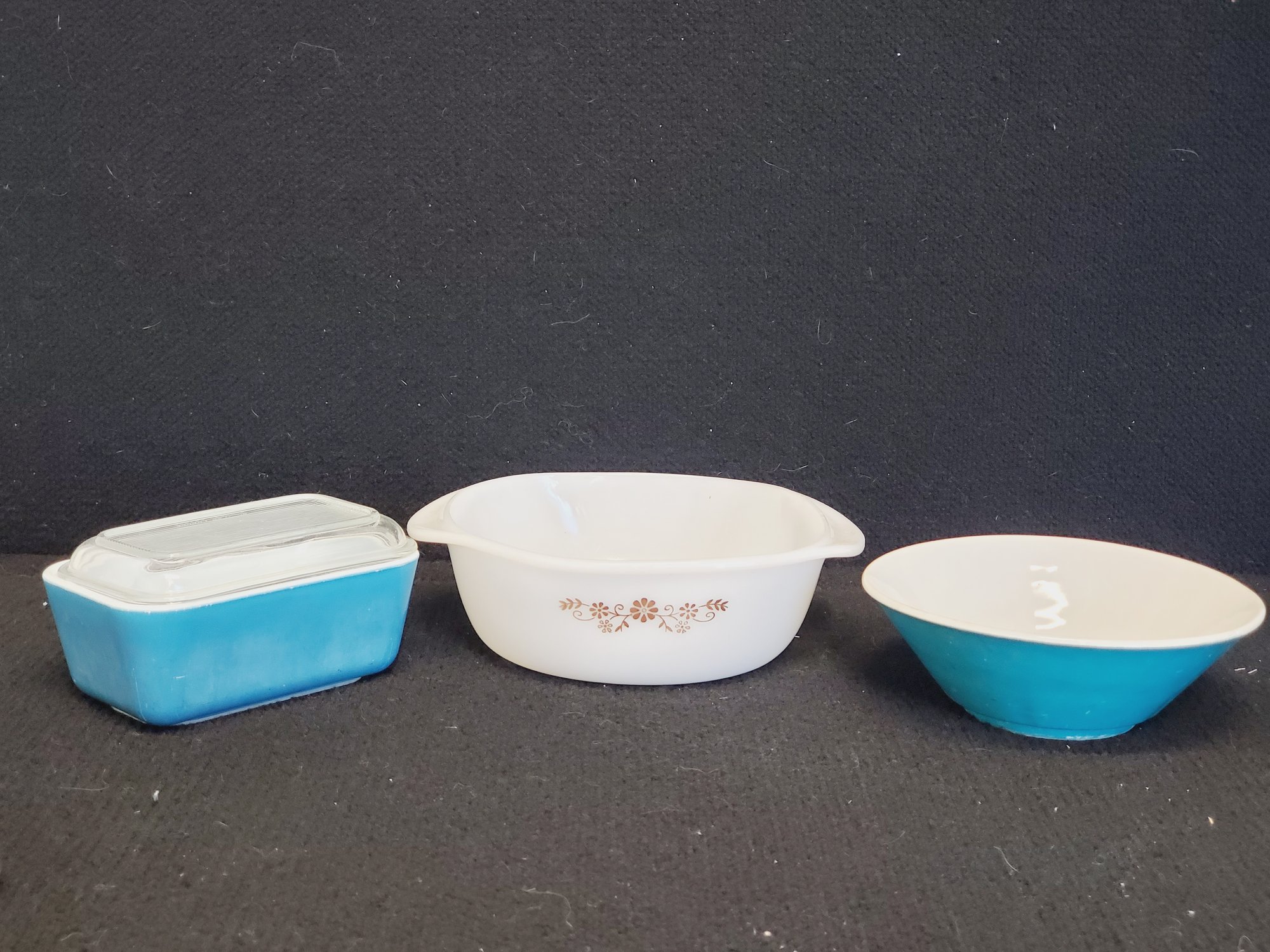 Three Vintage Pyrex, Pyr-O-Rey Dynaware & Japanese Casserole Baking ...