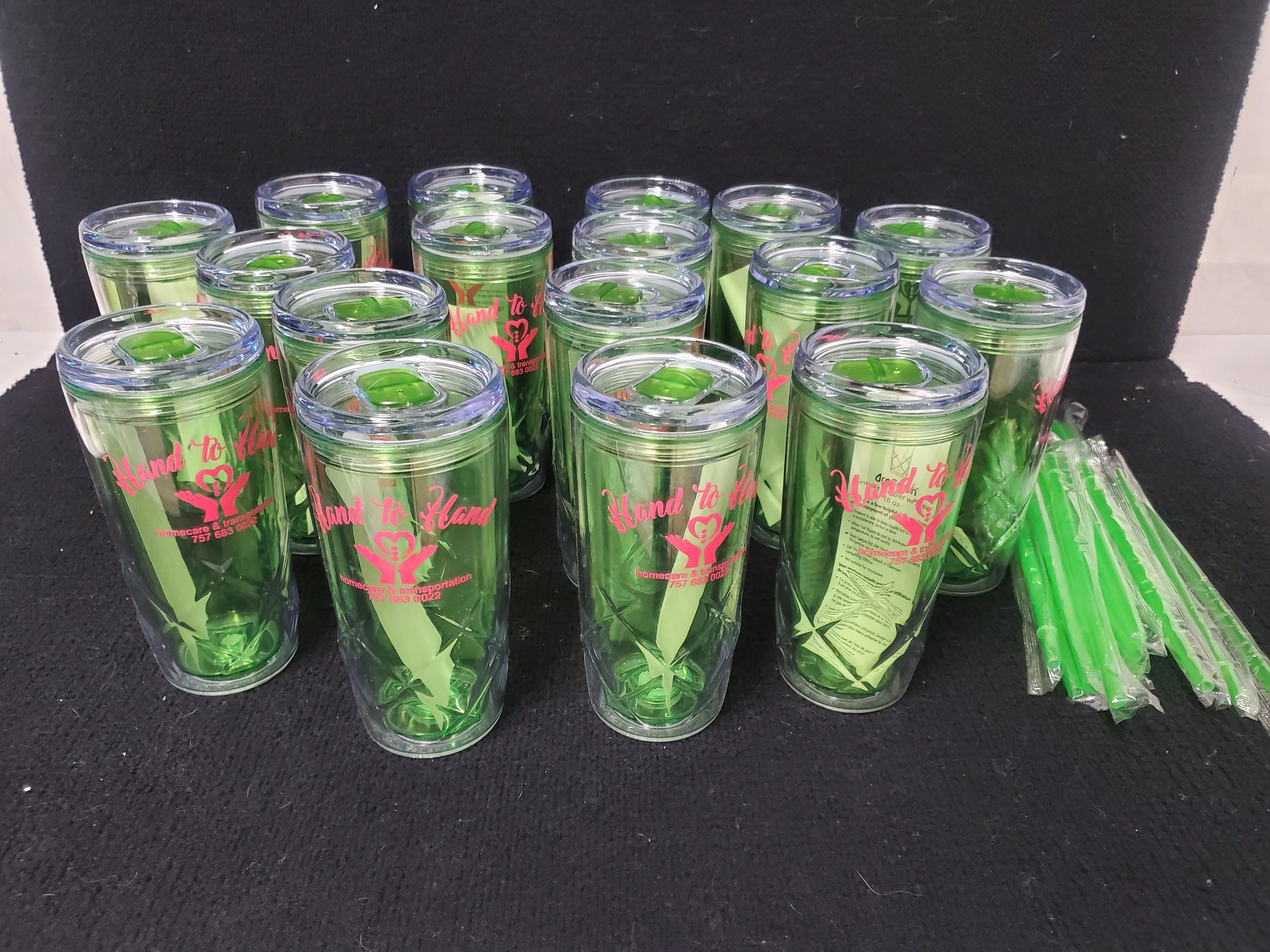 Seventeen New Novelty Premium ReFresh Plastic Tumblers With Lids ...