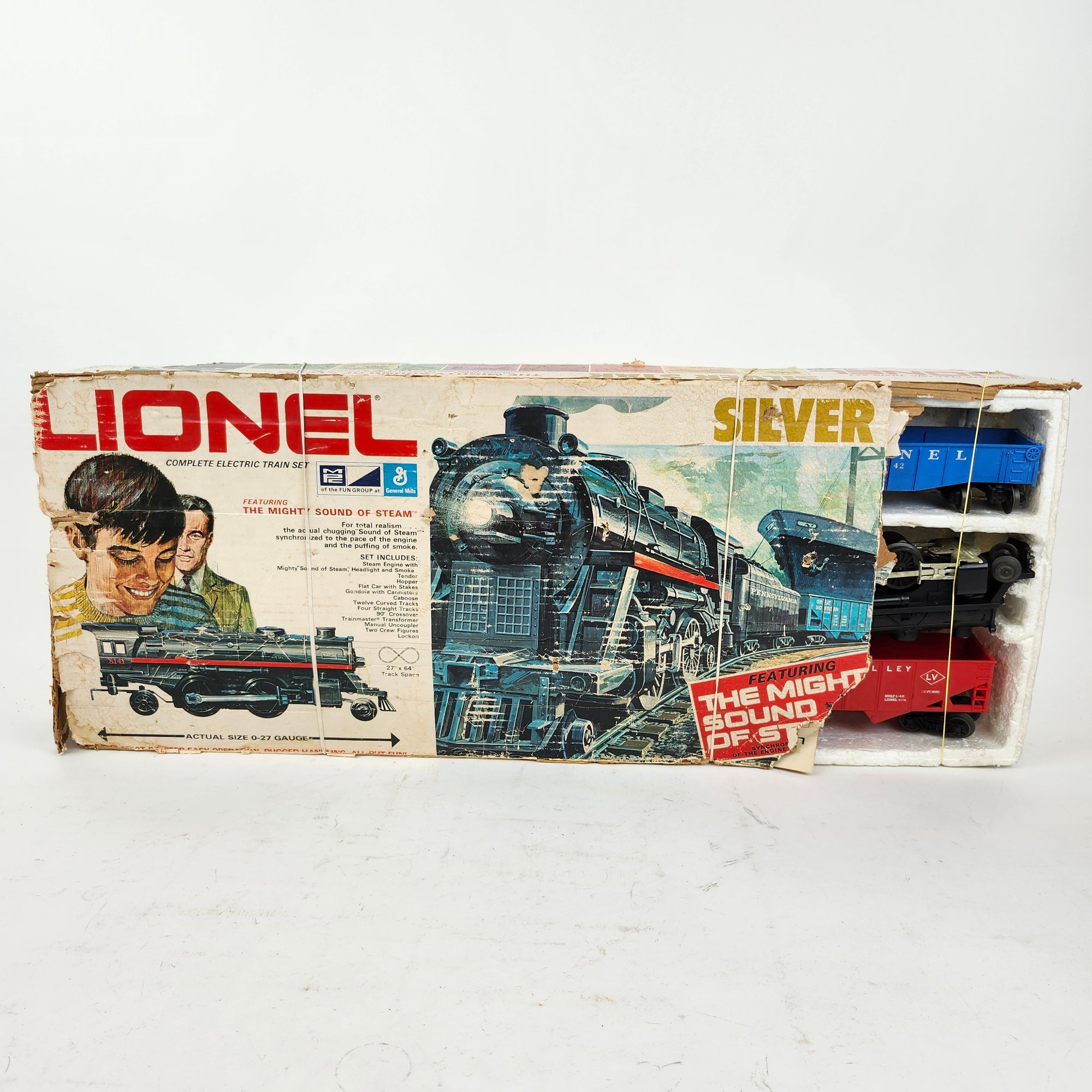 Lionel Complete Electric Train Set #1926997 | Auctionninja.com