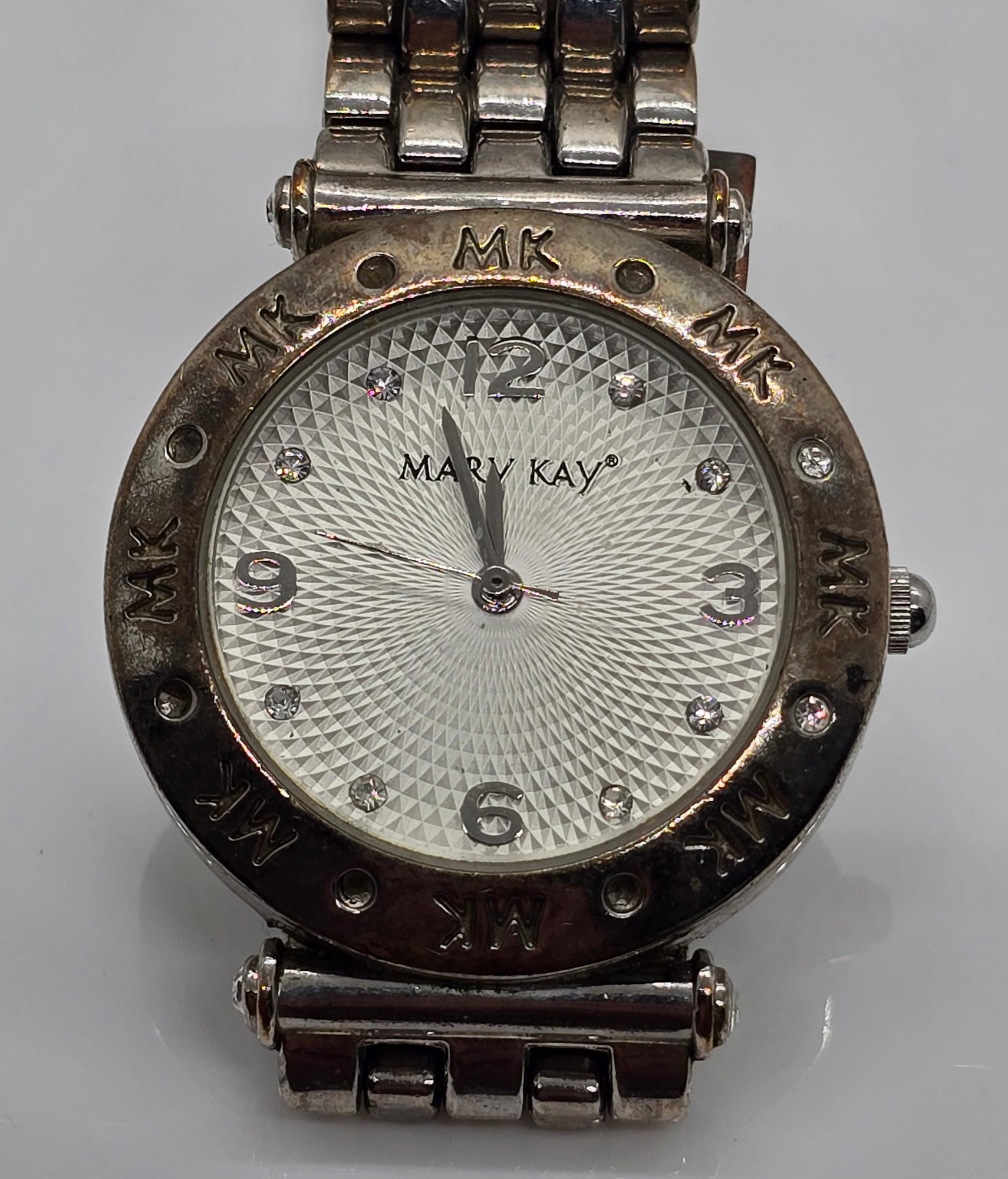 Vintage Mary Kay Silvertone Watch #1930145 | Auctionninja.com