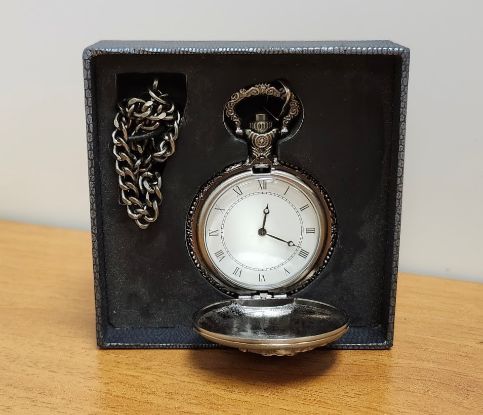 Element New York Train Railroad Pocket Watch #2121021 | Auctionninja.com