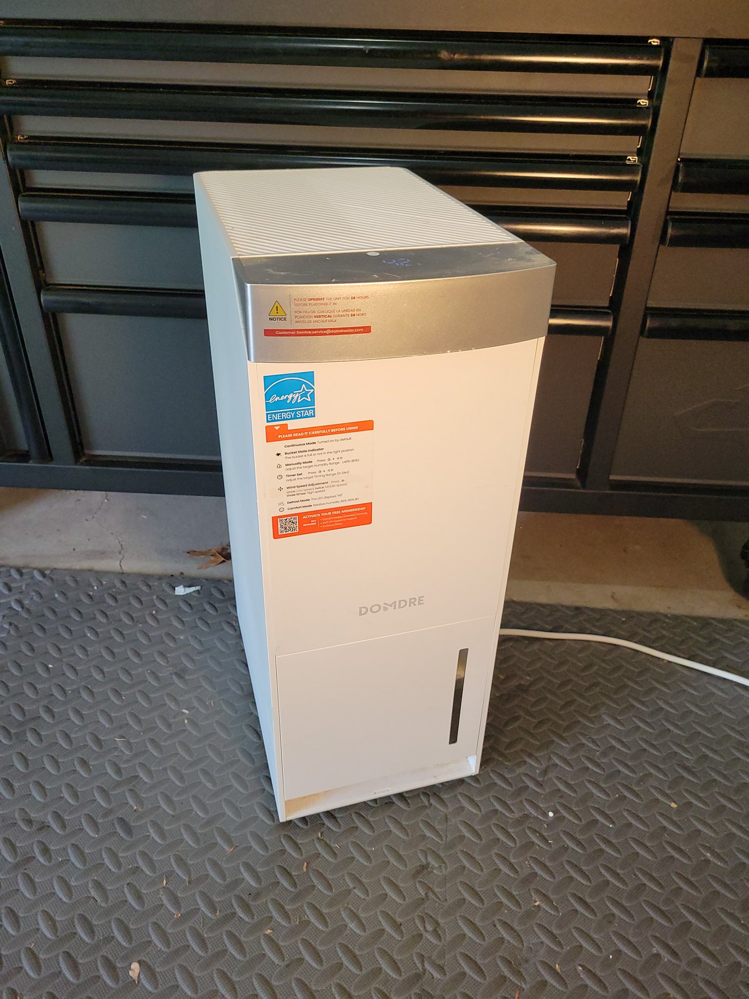 Domdre Dehumidifier. Tested And Working. Model LEO-RSC25(Y)-N!-3 ...