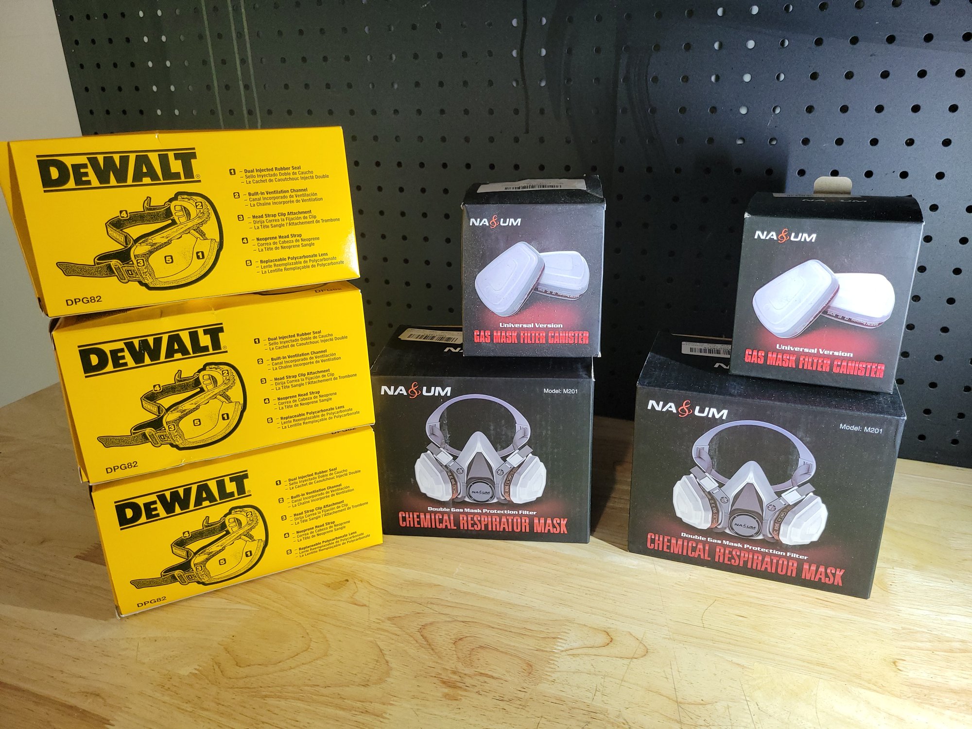 Nasum And DeWalt Safety Products. Goggles, Masks, And Extra Filters ...