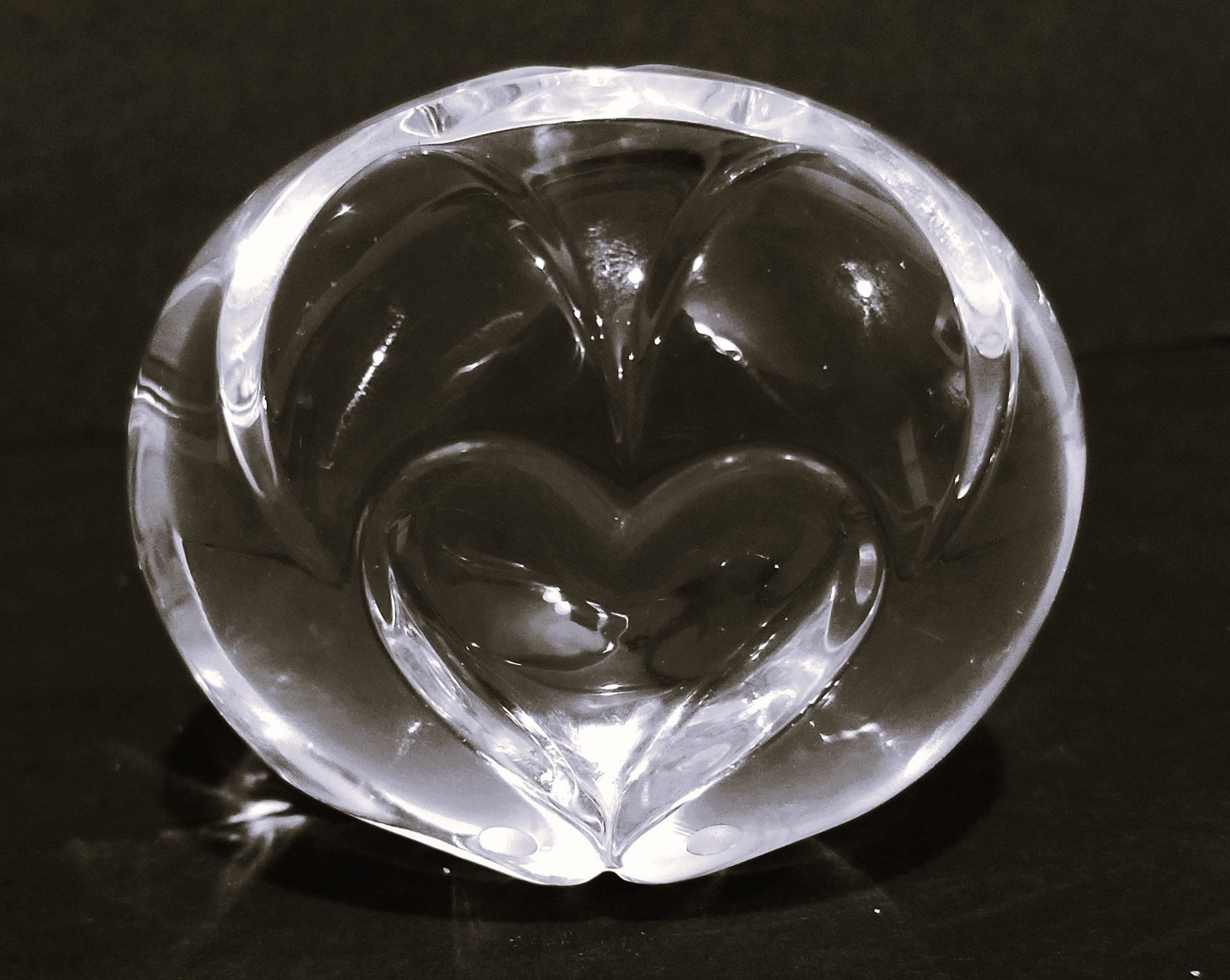 Steuben Crystal Love Birds Doves Heart Paperweight, Signed #2135524 ...