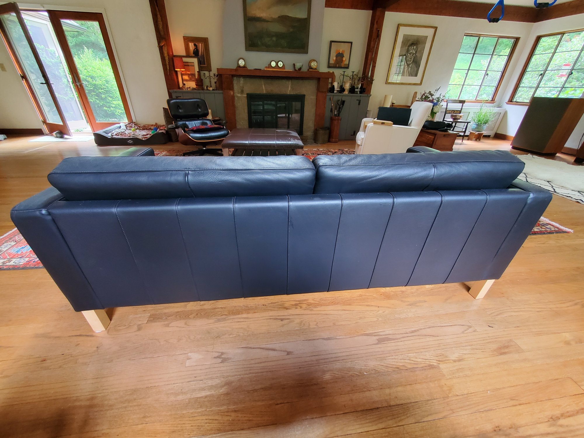 IKEA Black Leather Morabo Sofa With Wood Legs #2151300 | Auctionninja.com