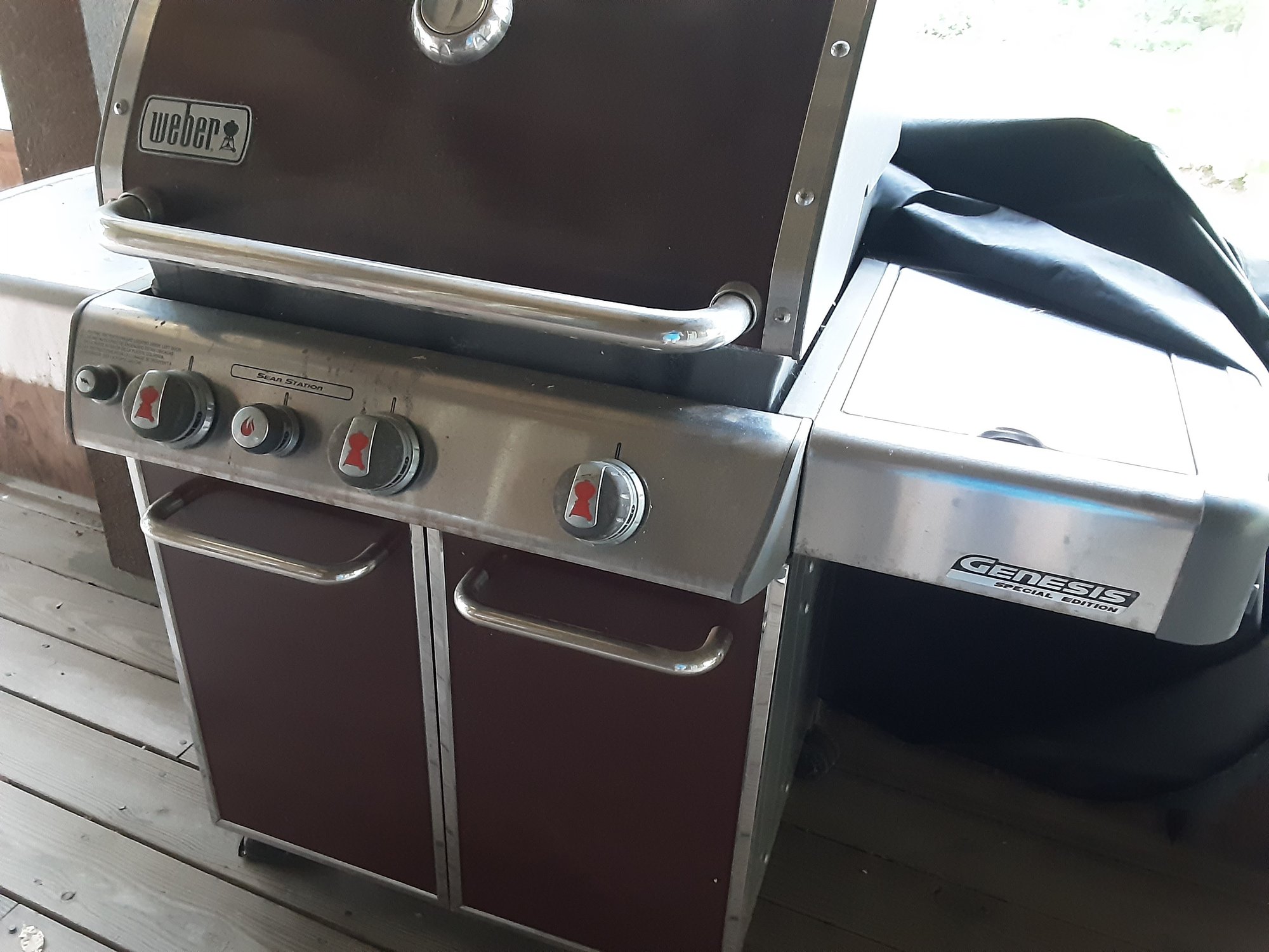 Weber Genesis Special Edition Grill #2164400 | Auctionninja.com