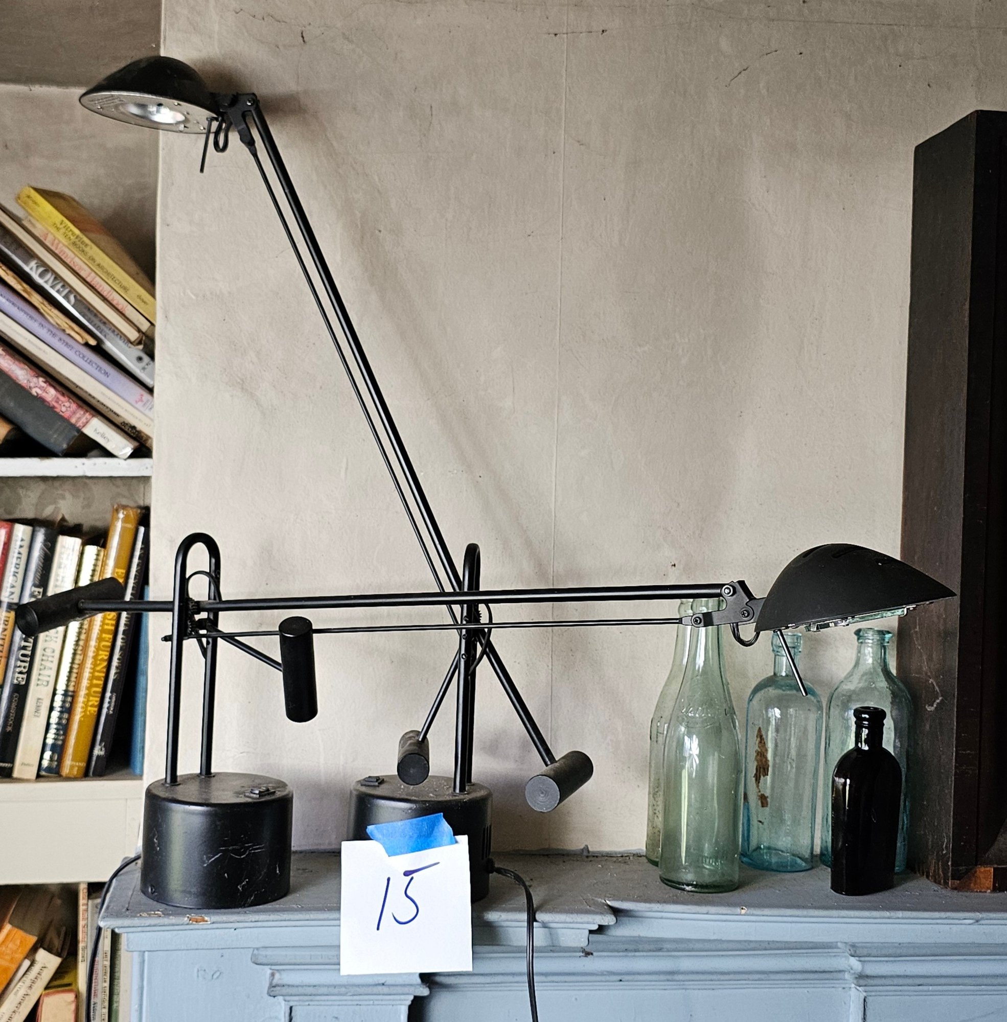 2 Modern Desk Lamps #2175050 | Auctionninja.com