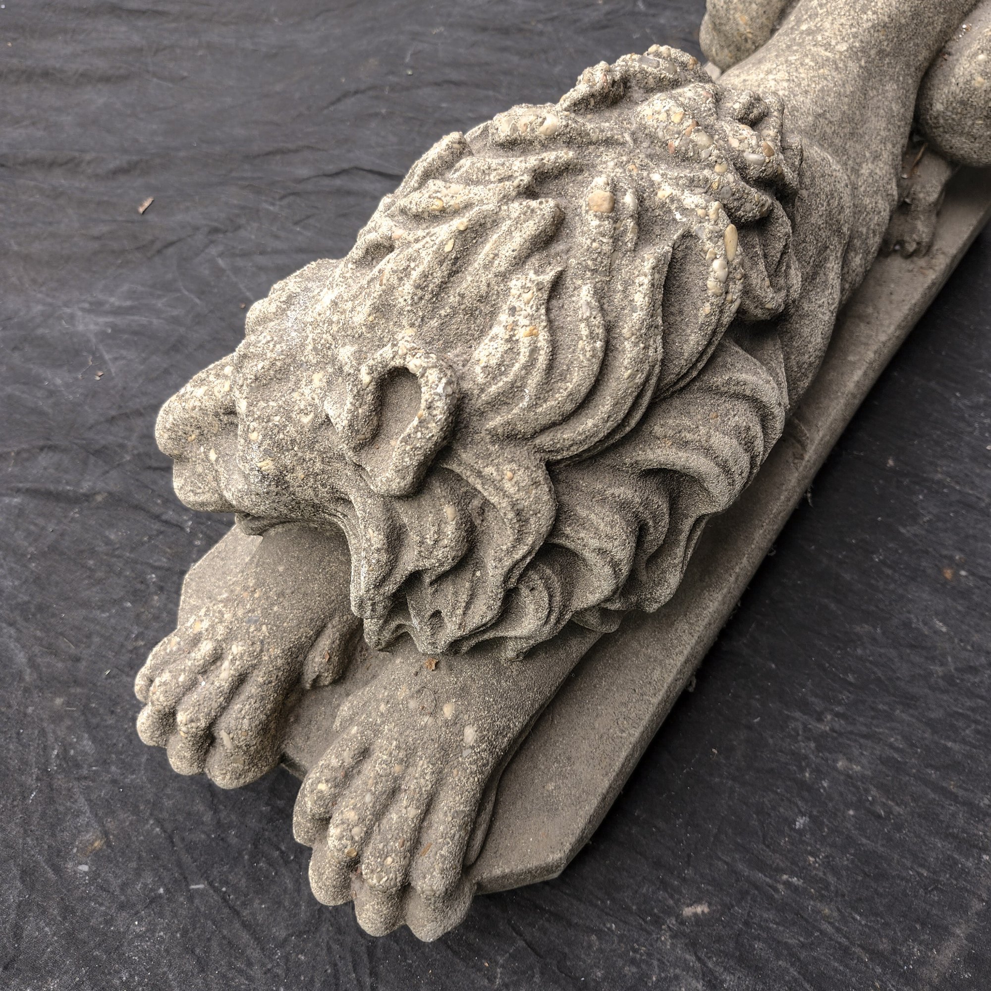 Beautiful Cement Lion Garden Statue #2333978 | Auctionninja.com