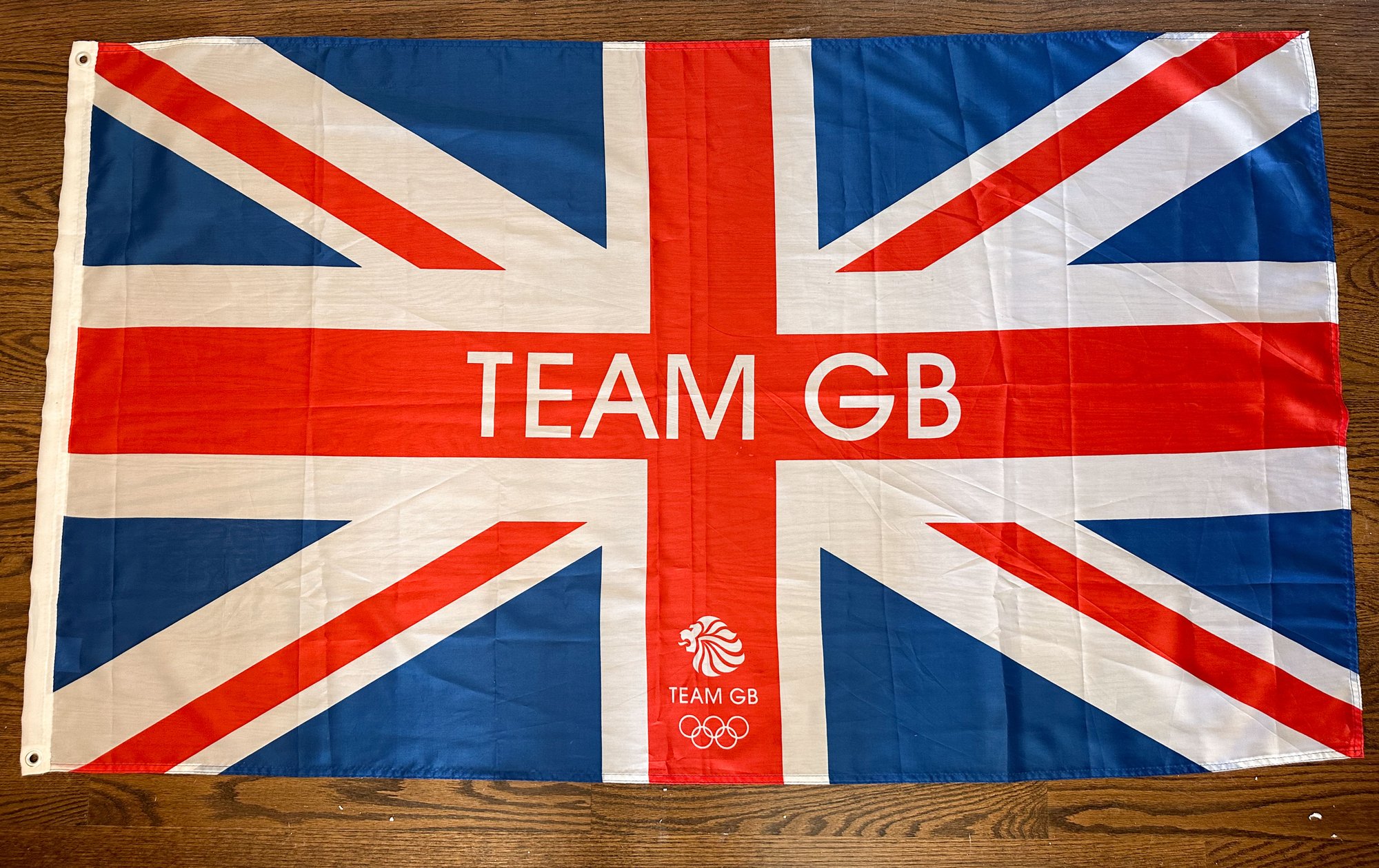 Official Team Great Britain Olympic Flag #1954716 | Auctionninja.com