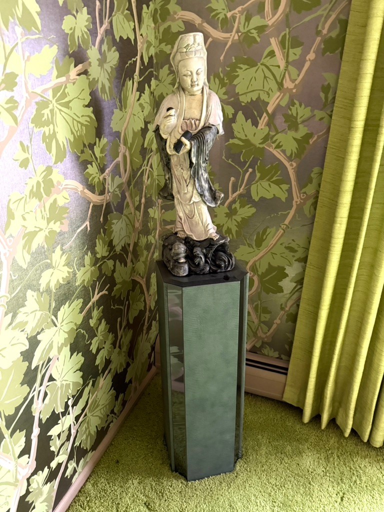 Guan Yin Asian Plaster Sculpture On Lizard Print Stand #2148731 ...