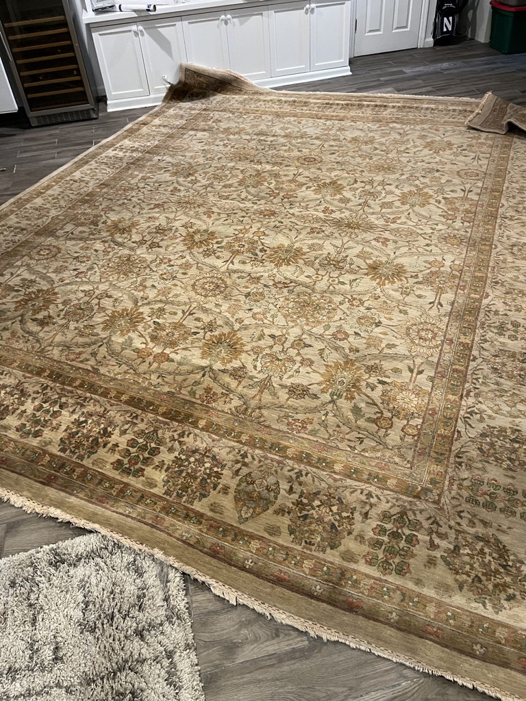 Safavieh Handmade Rug #2050744 | Auctionninja.com
