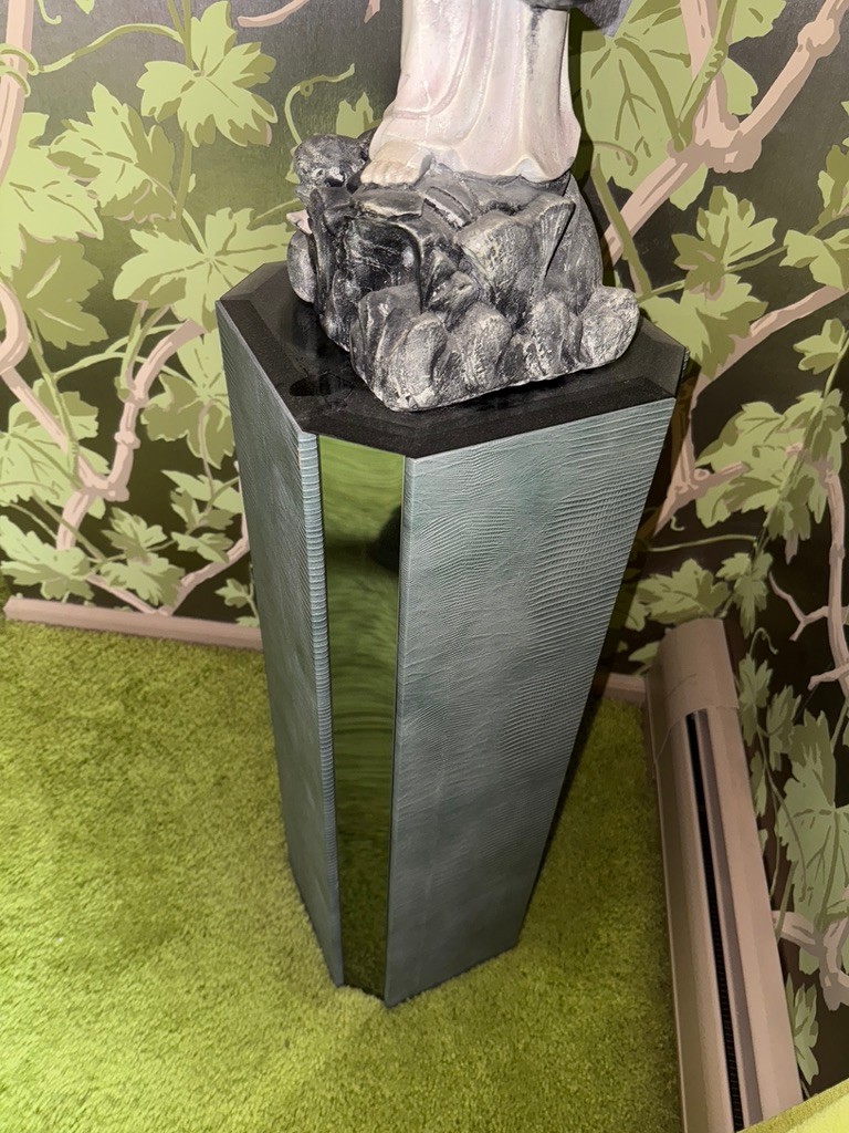 Guan Yin Asian Plaster Sculpture On Lizard Print Stand #2148731 ...