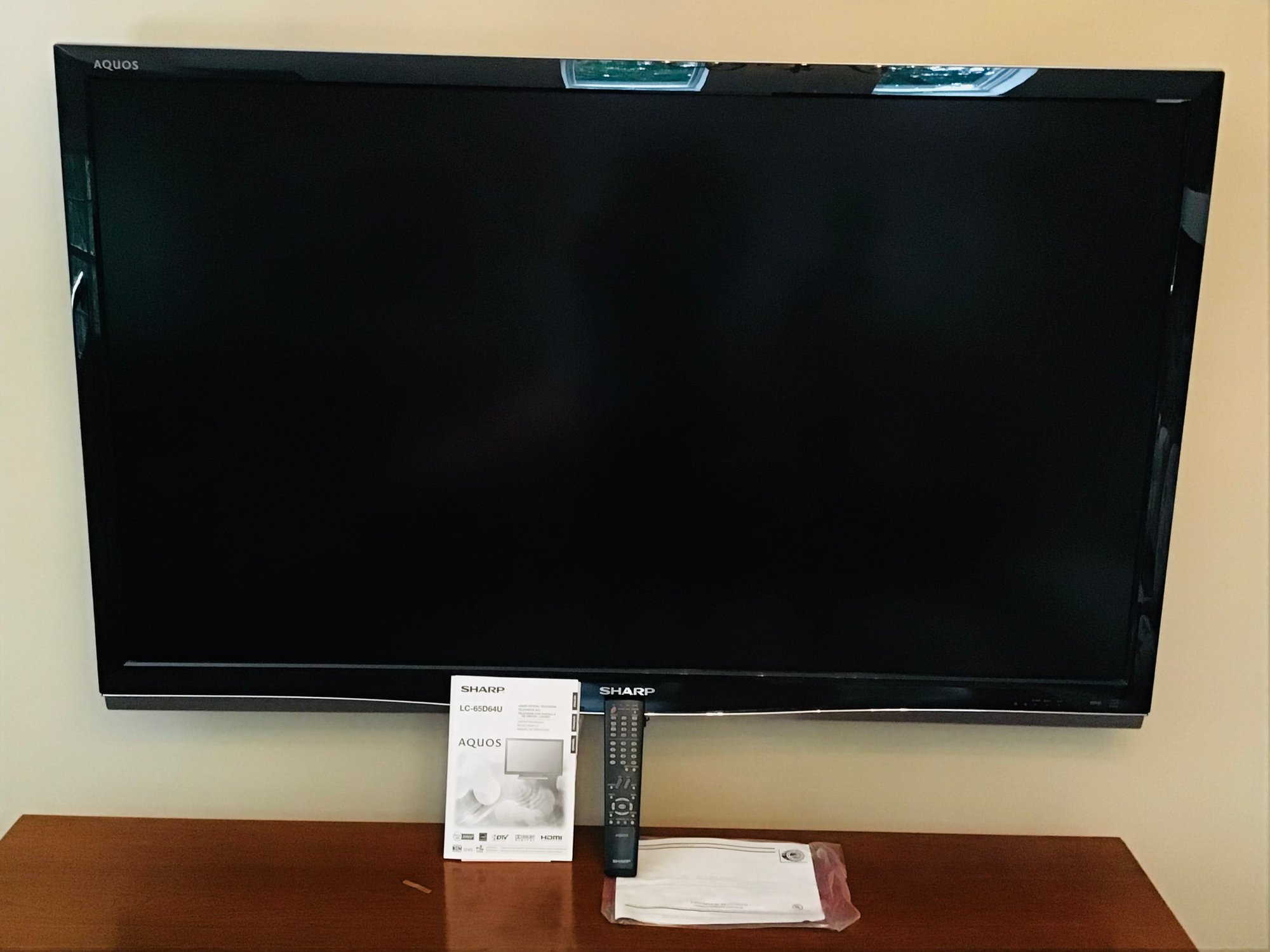 SHARP AQUOS 65" Lcd Television #1904909 | Auctionninja.com