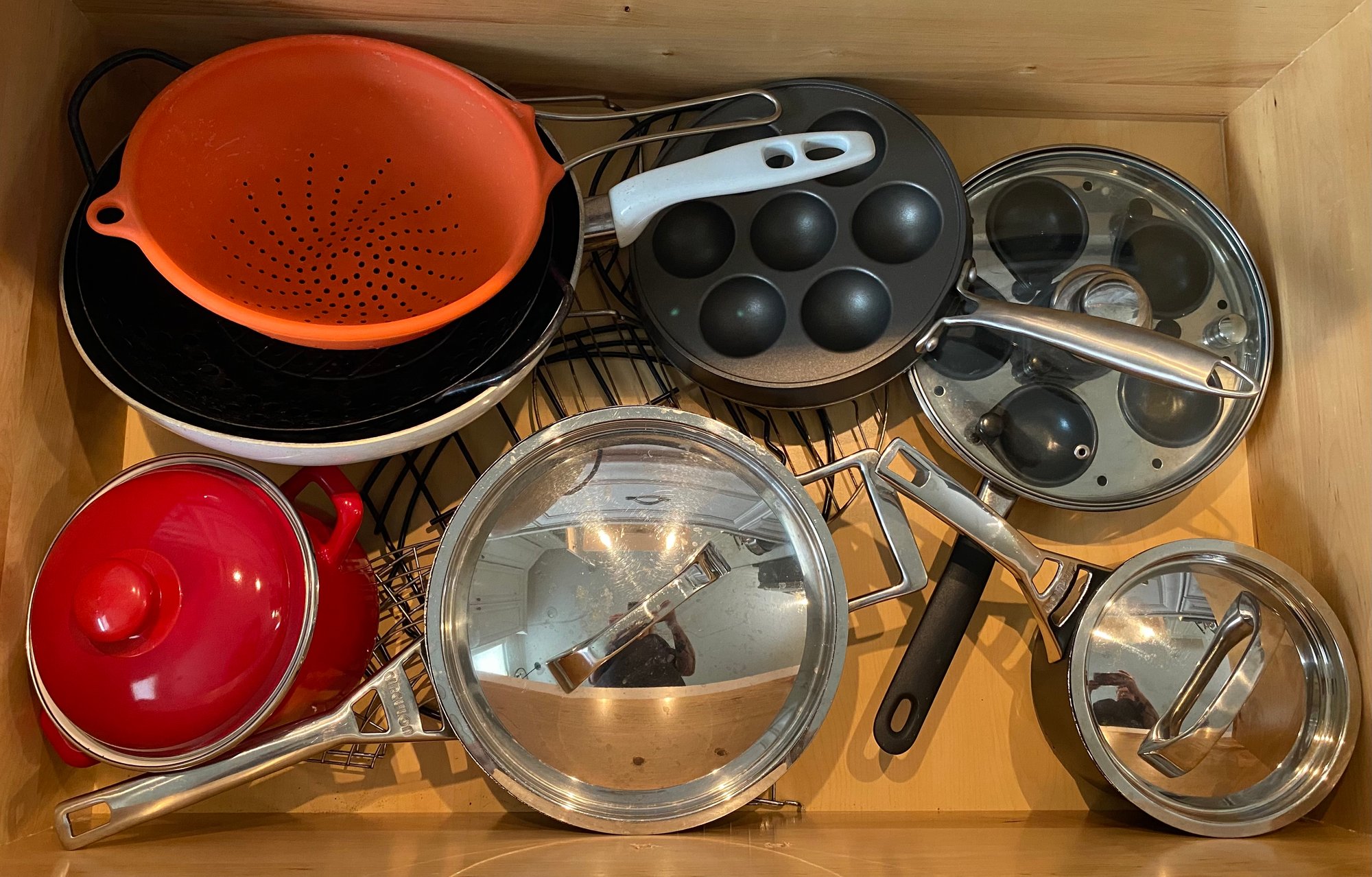 Large Miscellaneous Cookware Lot #1921209 | Auctionninja.com