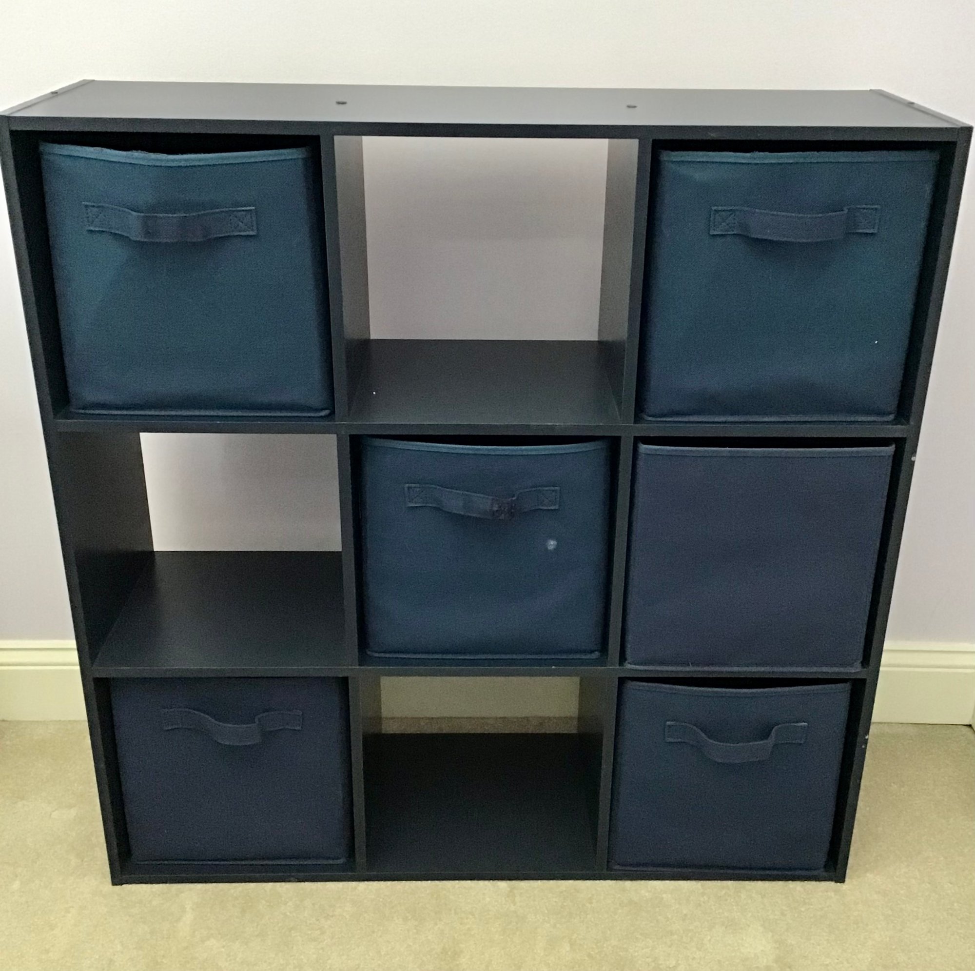 Blue Storage Unit With Bins #1813402 | Auctionninja.com
