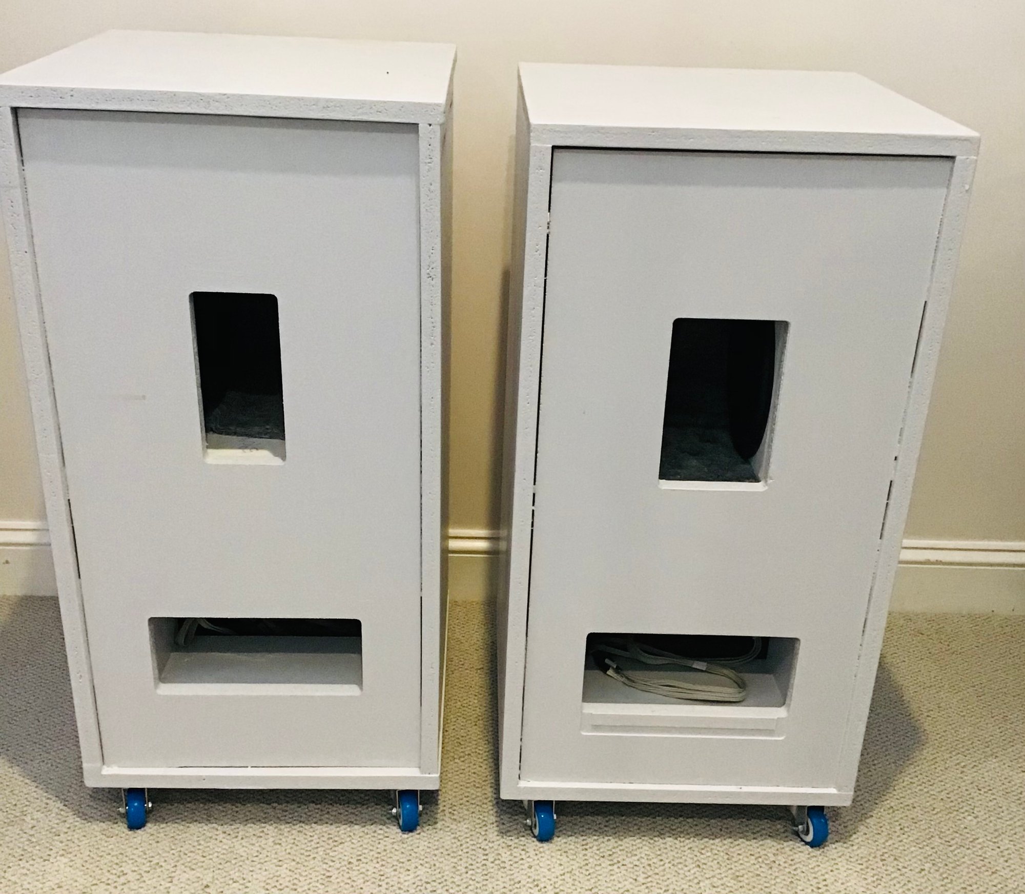 Party Wow Prototype Speakers #1935332 | Auctionninja.com