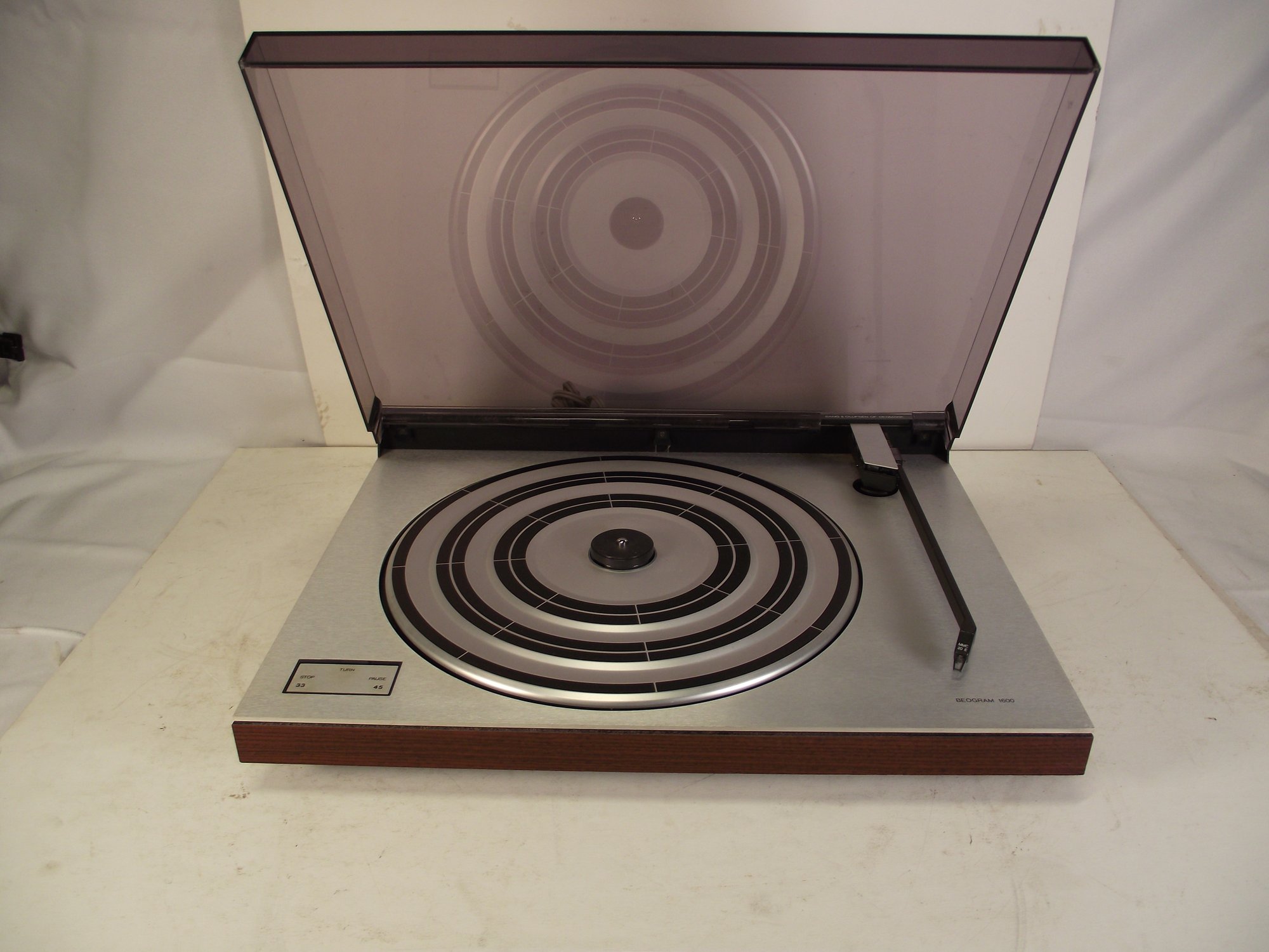 Bang & Olufsen Of Denmark Turntable Model Beogram 1600 #2000227 ...