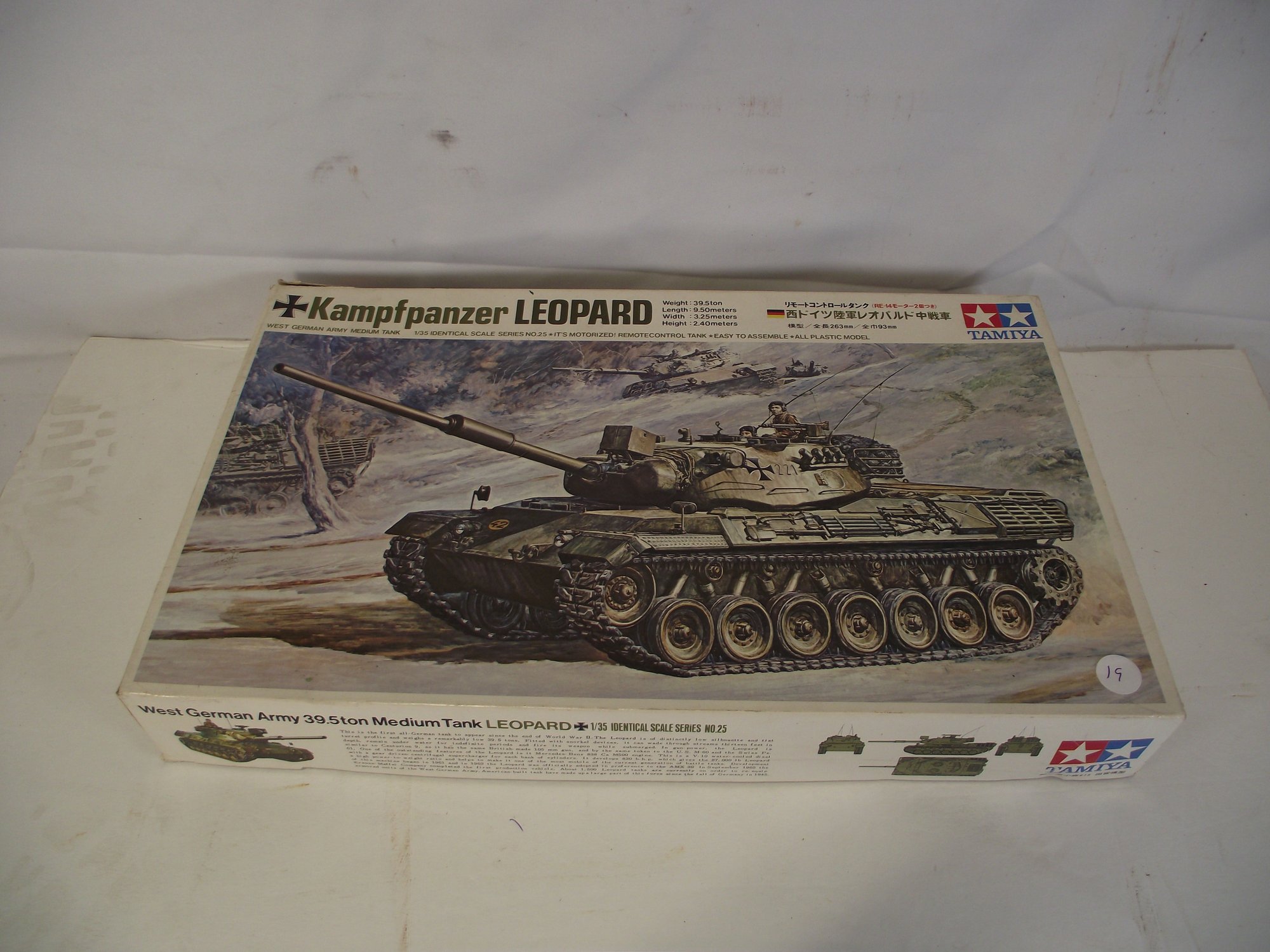 Vintage NIB Kampfpanzer Leopard Tank Model Kit By Tamiya #2031572 ...