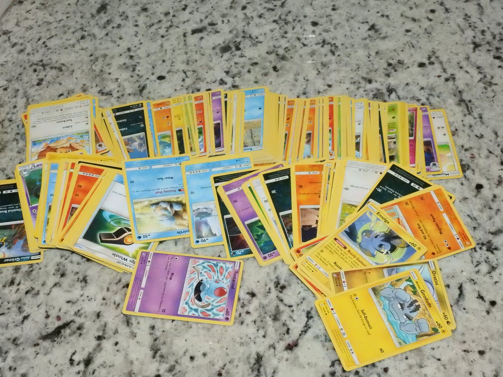 Lot Of 250 Pokemon Cards #40820344 | Auctionninja.com