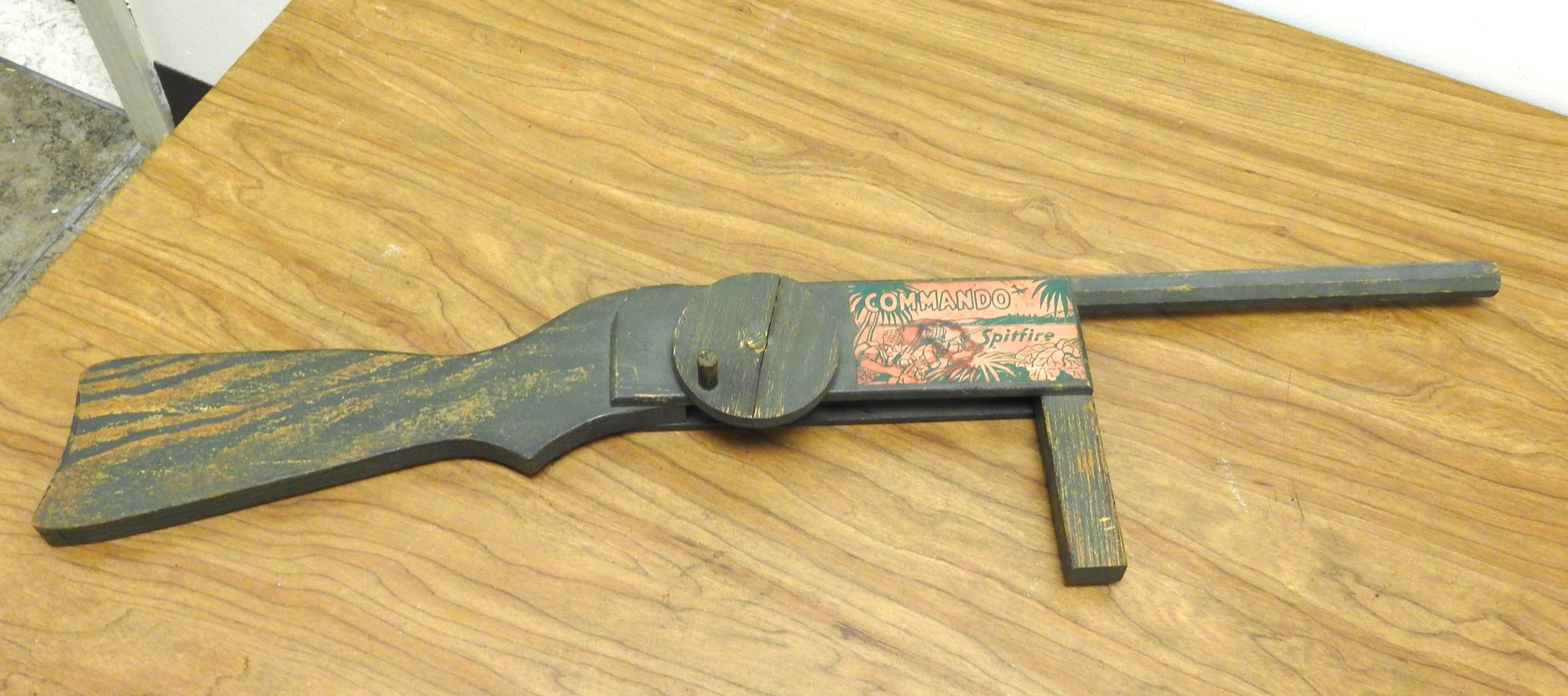 1942 Commando Spitfire Wooden Toy Rifle #40791065 | Auctionninja.com