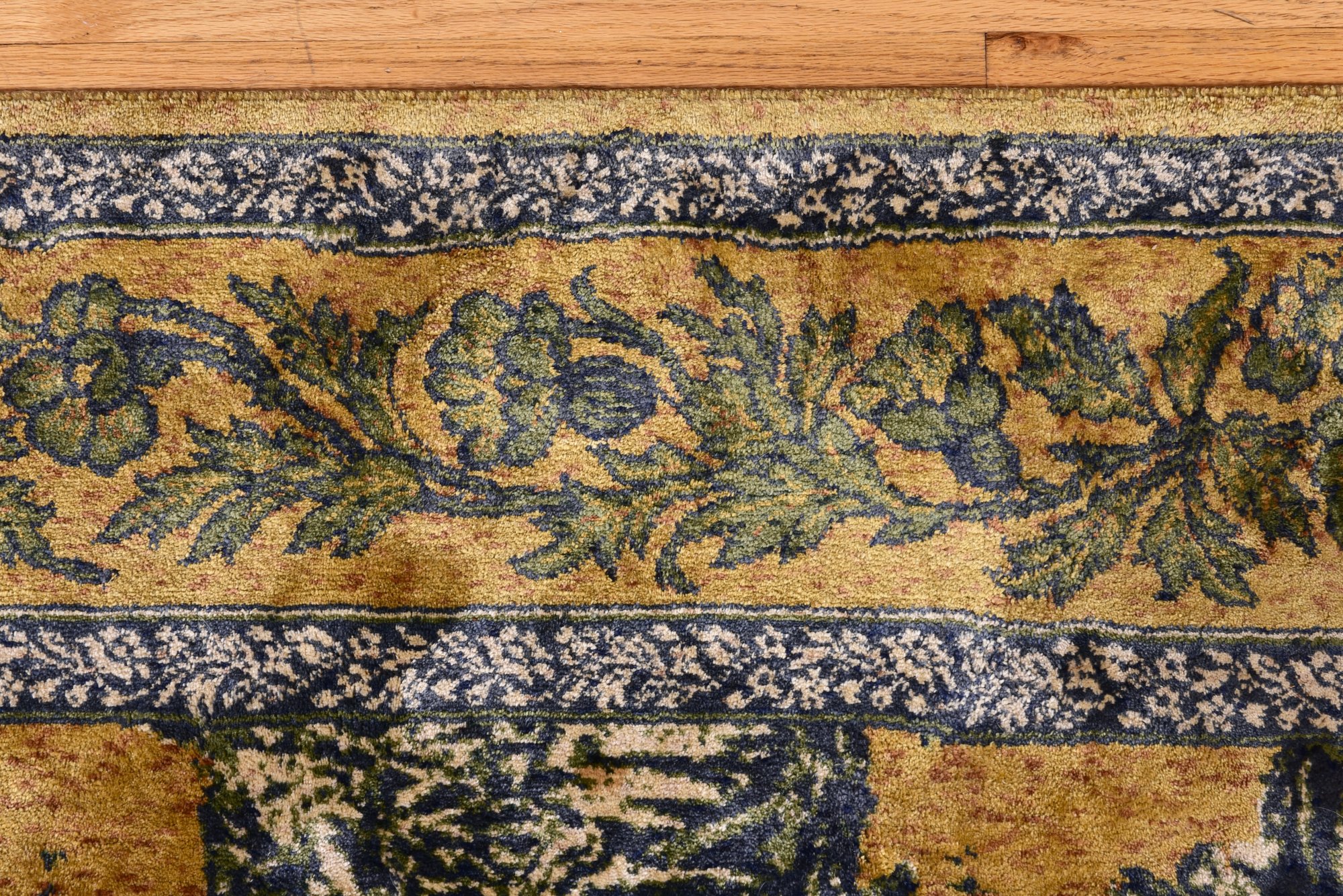 Oriental Toile Design Area Rug #40848888 | Auctionninja.com