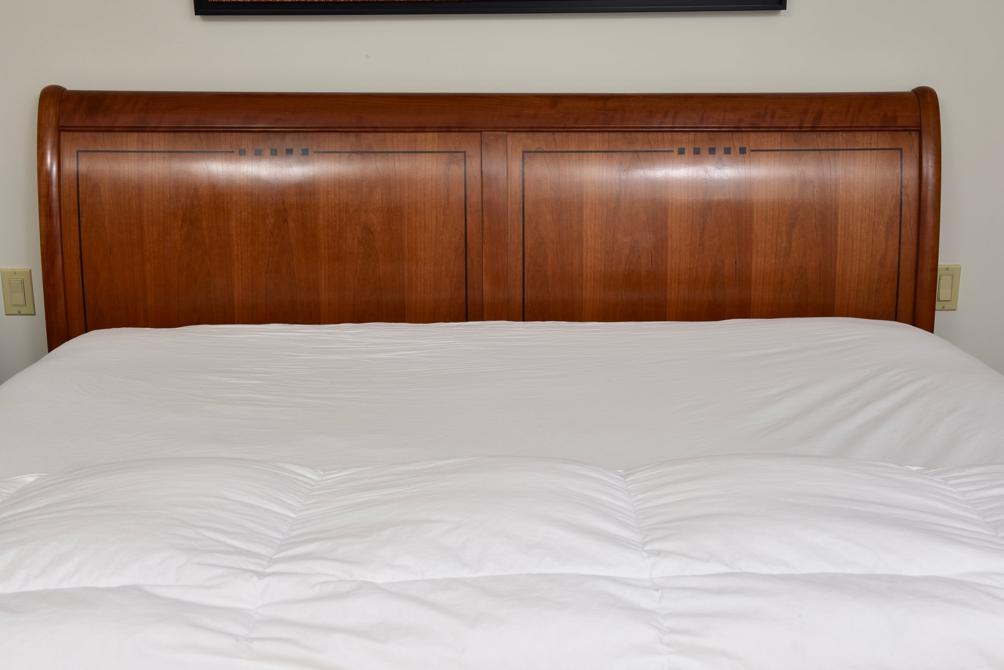 Stickley King Size Bed Frame #40838479 | Auctionninja.com