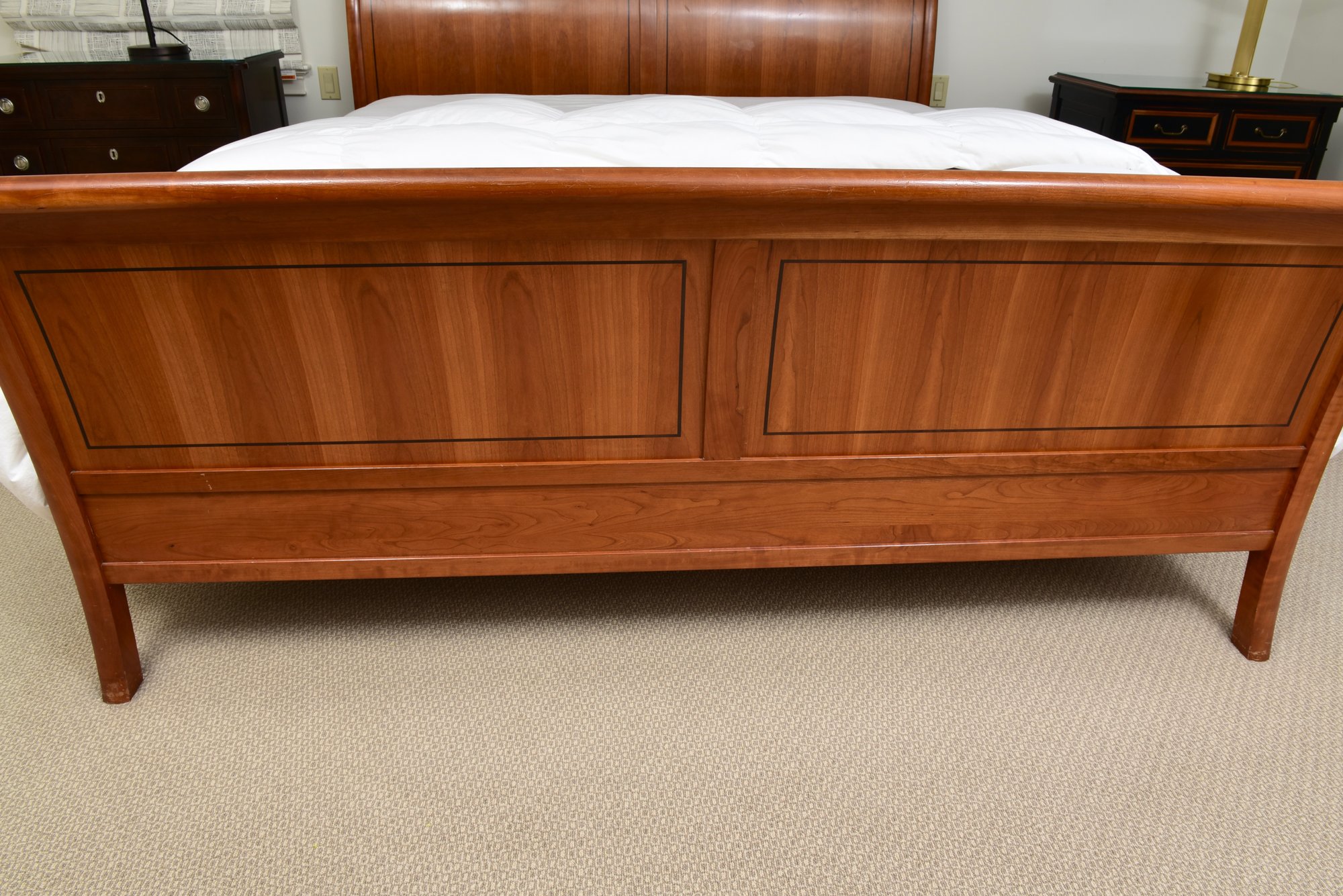 Stickley King Size Bed Frame #40838479 | Auctionninja.com