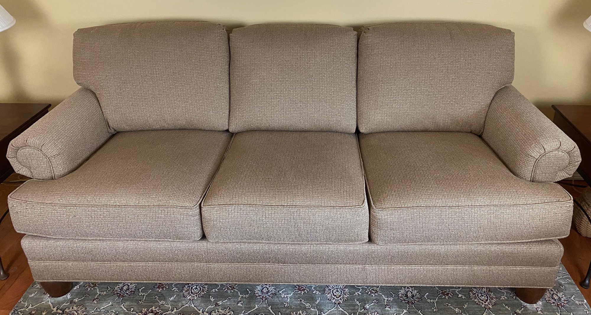 Harden Furniture Sofa #1931263 | Auctionninja.com