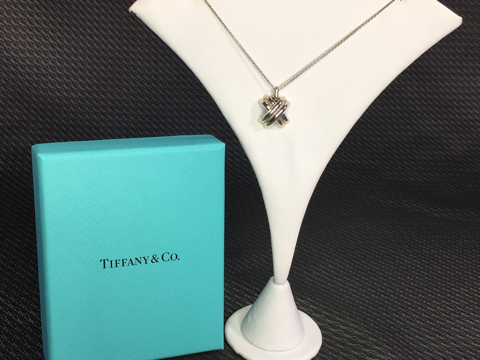 Beautiful TIFFANY & CO Sterling Silver Signature X Necklace - 18" Long ...