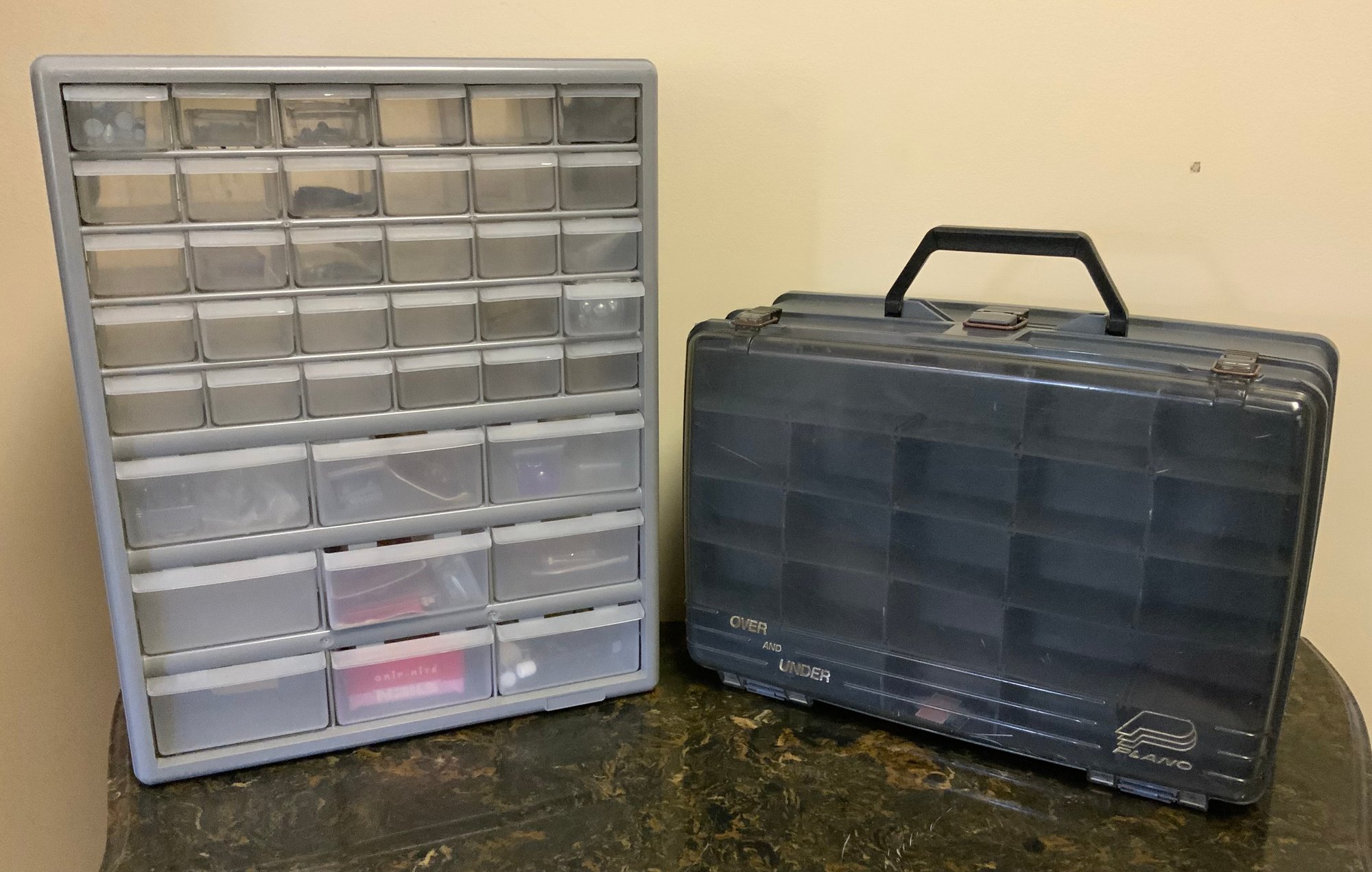 Plano Over And Under Fishing Tackle Box Carrying Case Dividers & 39 ...