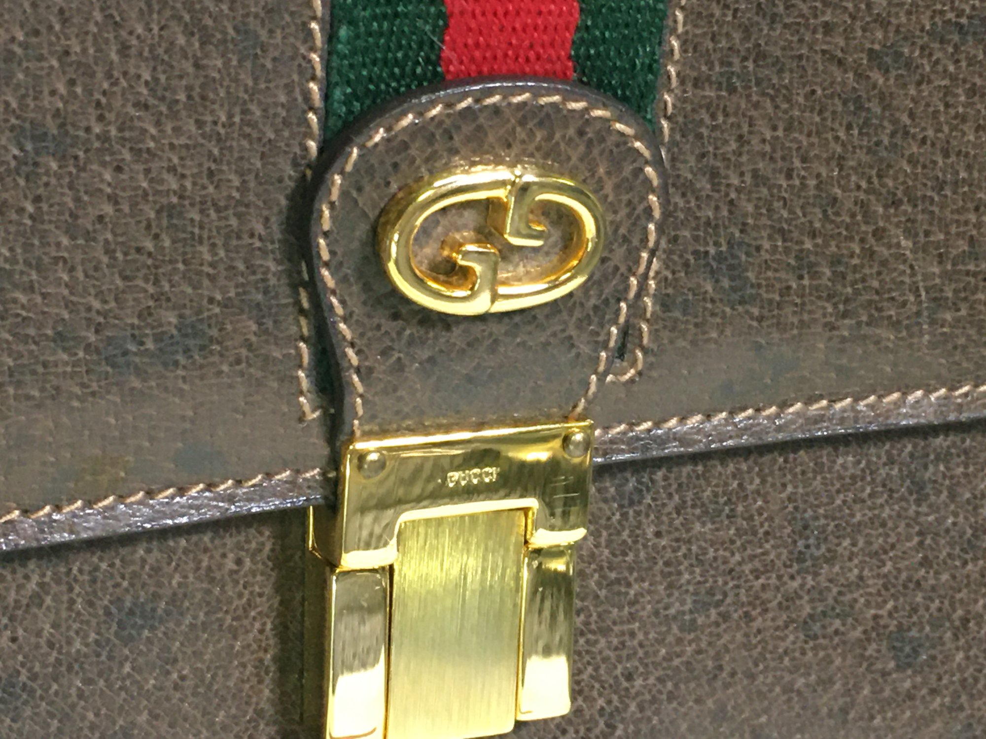 Fabulous Vintage GUCCI Brown Leather Wristlet Purse With Classic Red ...