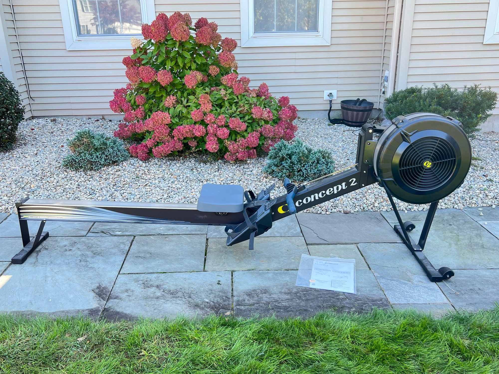 Concept 2 Indoor Rowing Machine #40809633 | Auctionninja.com
