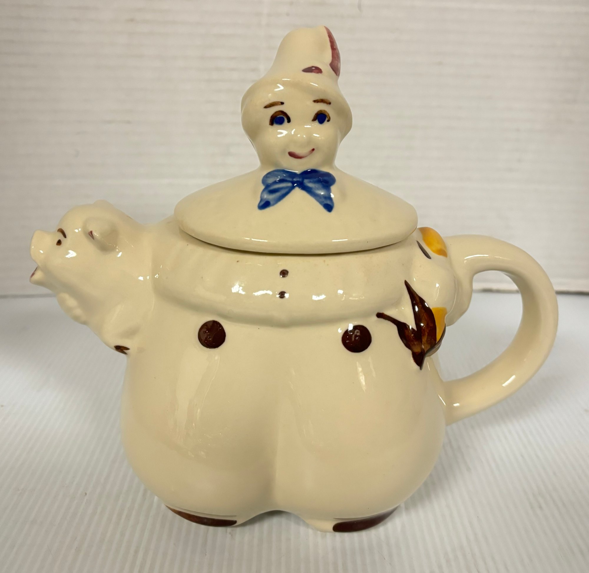 Fun Shawnee Pottery 1940s Tom The Piper's Clown Son Patented Teapot ...