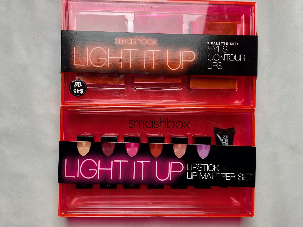Smashbox Light It Up Palette Sets (2) #1944325 | Auctionninja.com