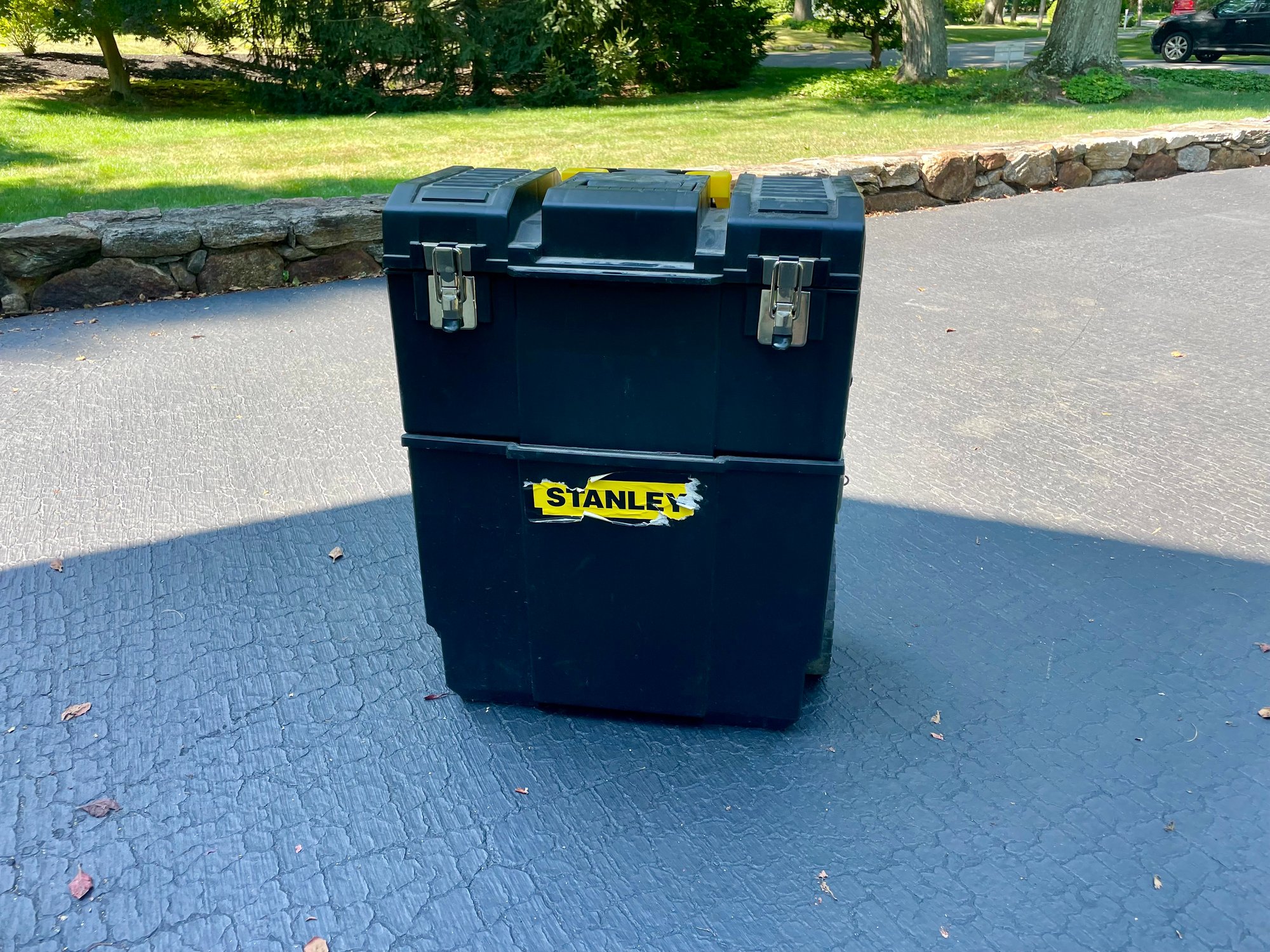 Stanley 2 In 1 Rolling Workshop With Tools #1901993 | Auctionninja.com