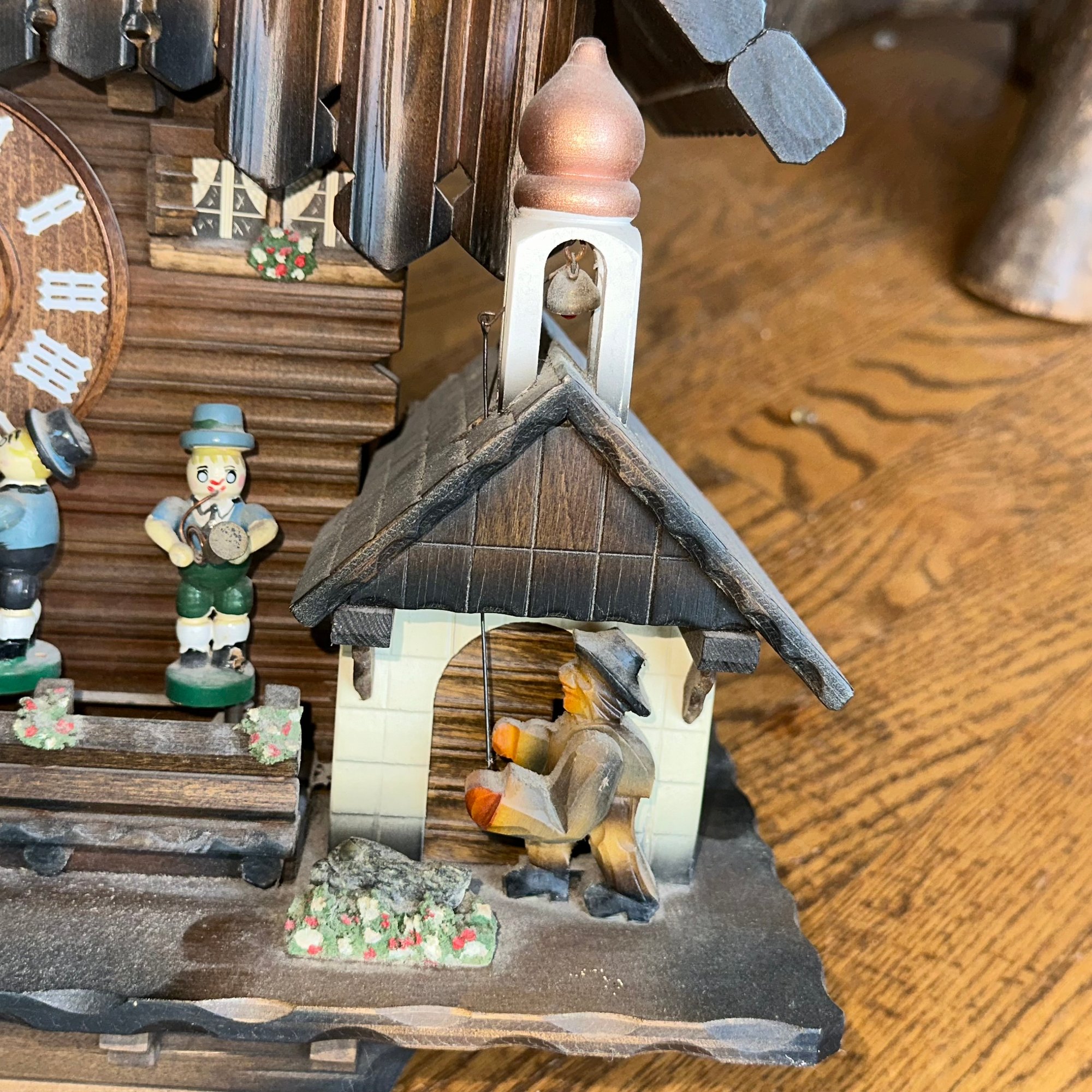Vintage Cuendet Musical Cuckoo Clock #40841875 | Auctionninja.com