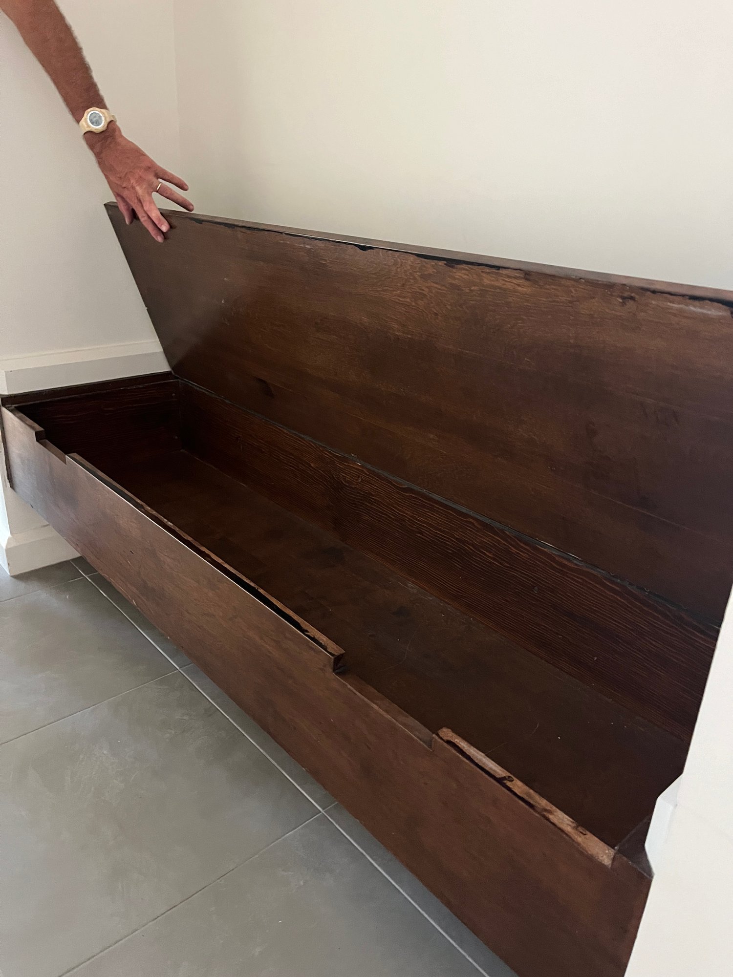 A MCM Built- In Oak Floating Storage Bench - Mud Room #40808342 ...