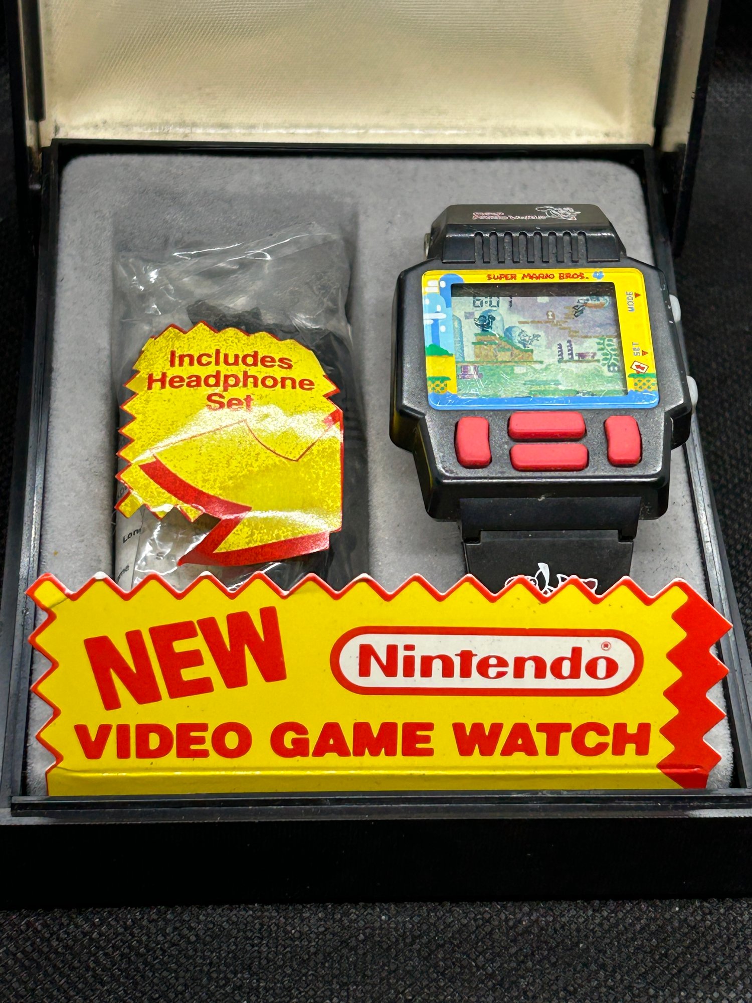 RARE Vintage Nintendo Super Mario World Game Watch In Box #2057137 ...