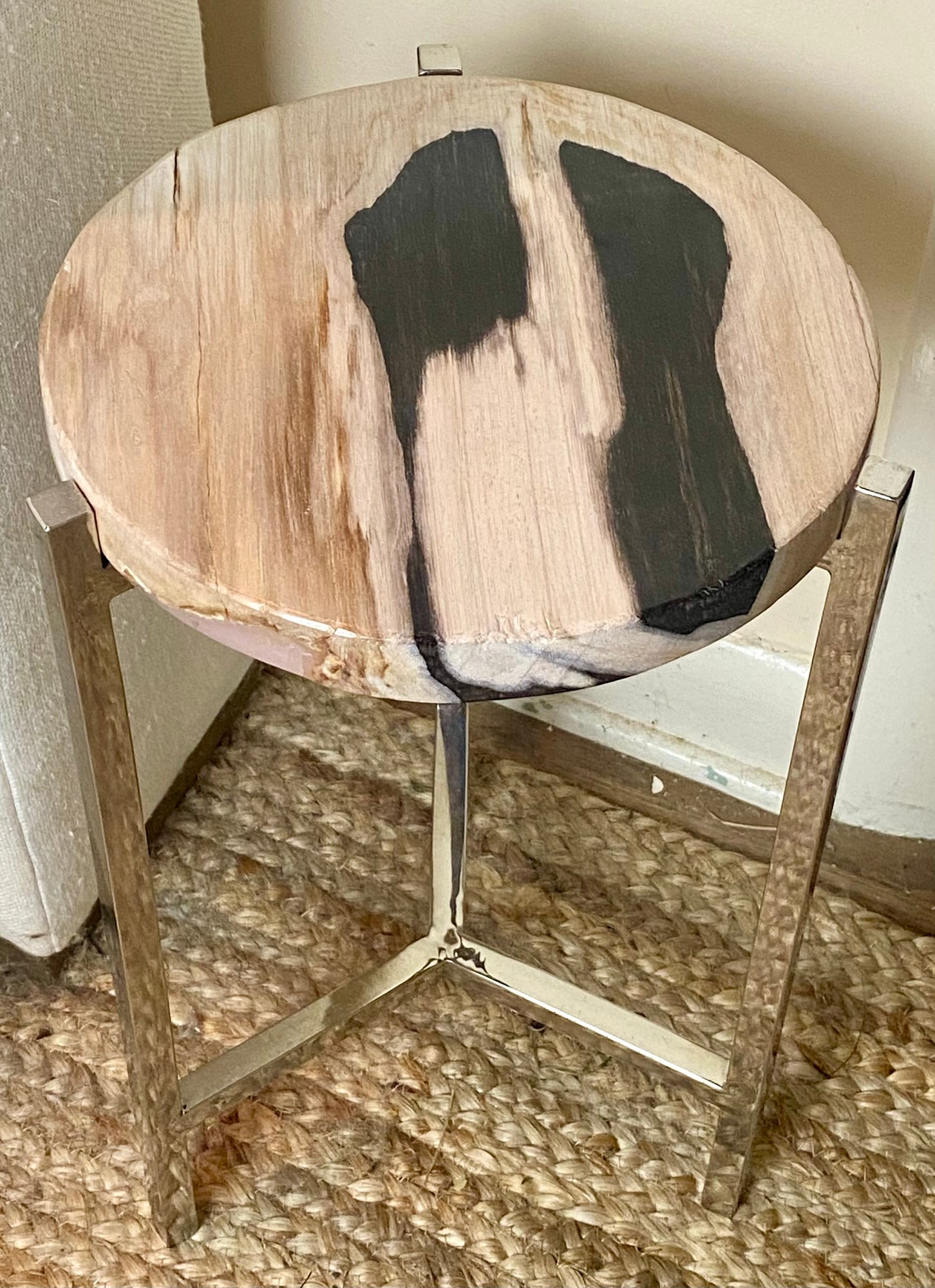 Small Stone Top Side Table #1936788 | Auctionninja.com