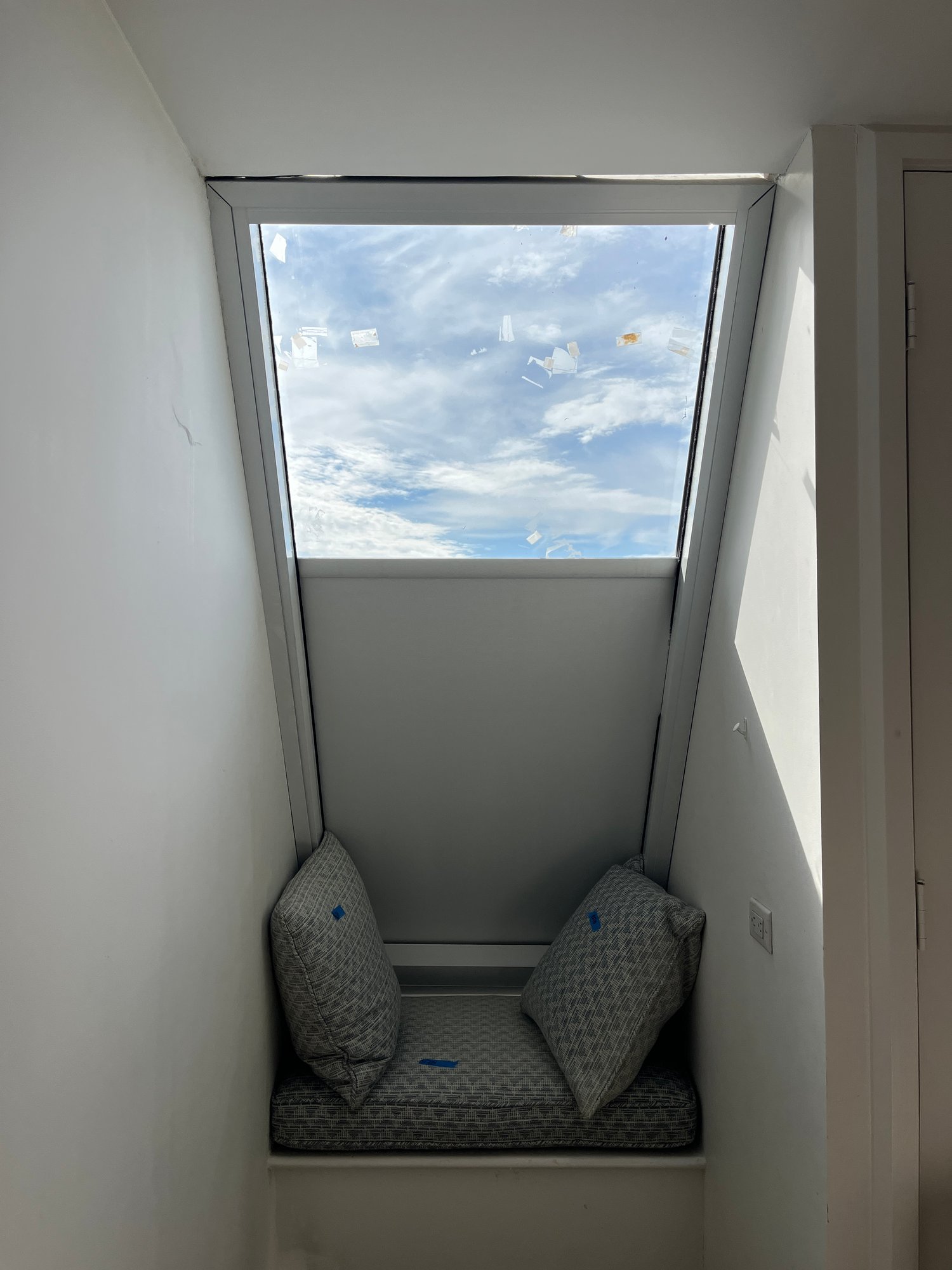 An Automated Lutron Skylight Window Shade - Room 2A #40808371 ...