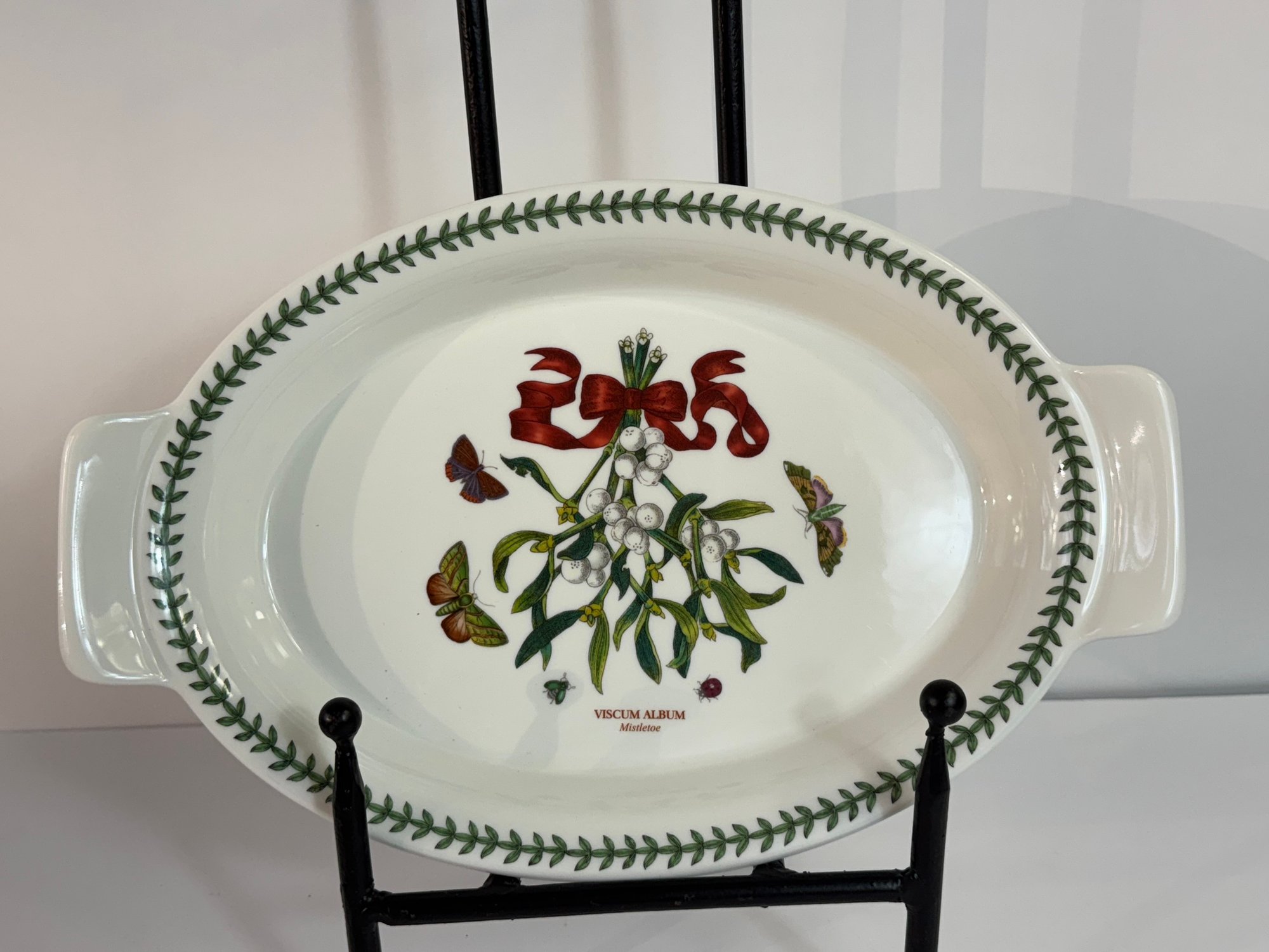 A PORTMEIRION Botanic Garden Oval Serving Dish With Handles - 14 Inch ...