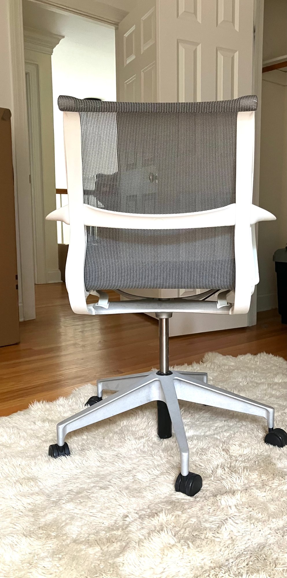 Herman Miller Desk Chair #1852719 | Auctionninja.com