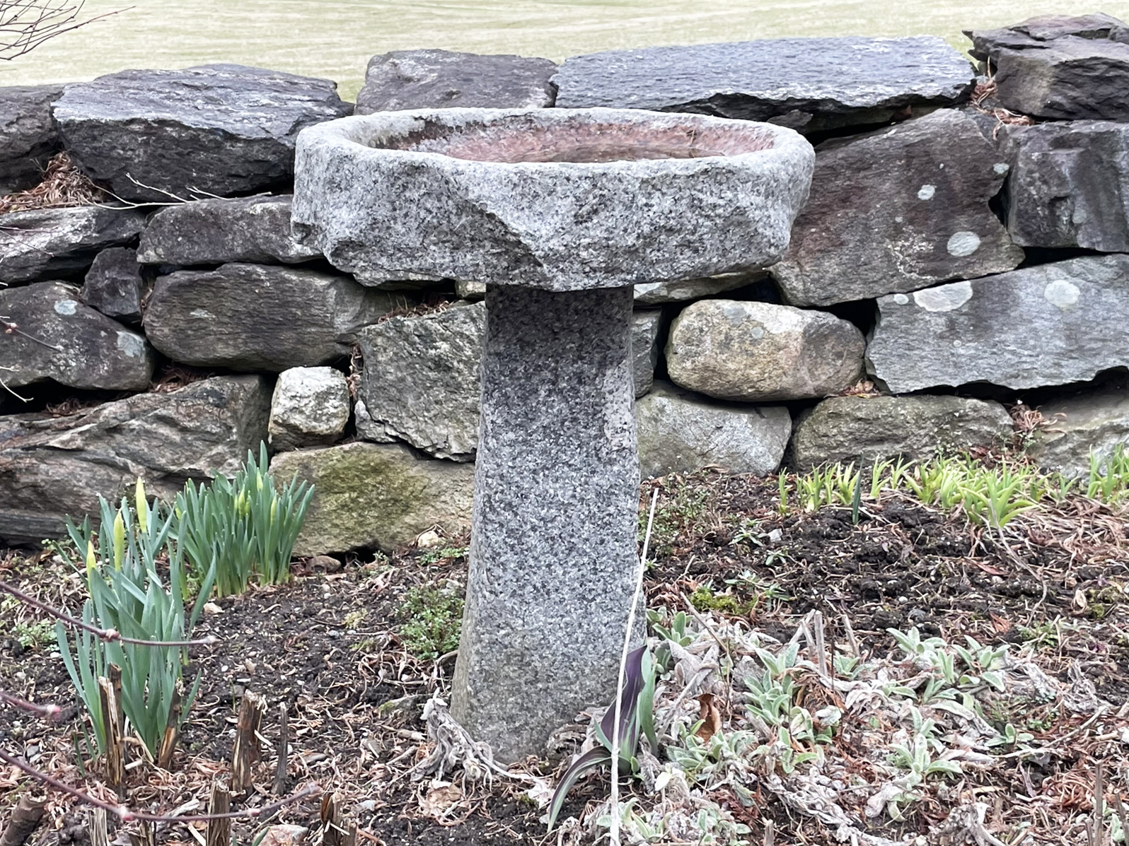 Stone Bird Bath #40699616 | Auctionninja.com