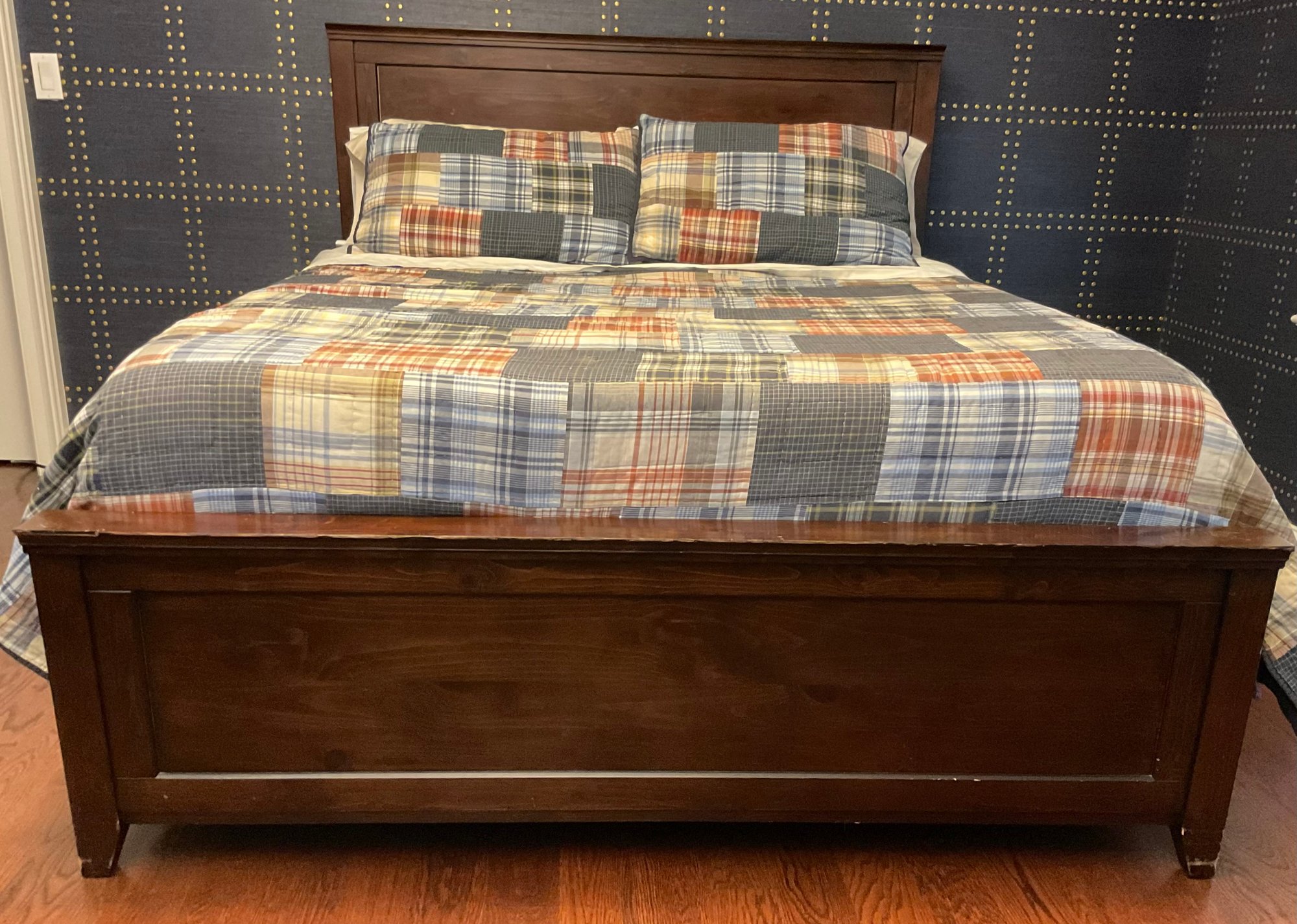 POTTERY BARN Teen Hampton Queen Size Storage Platform Bed #2157976 ...