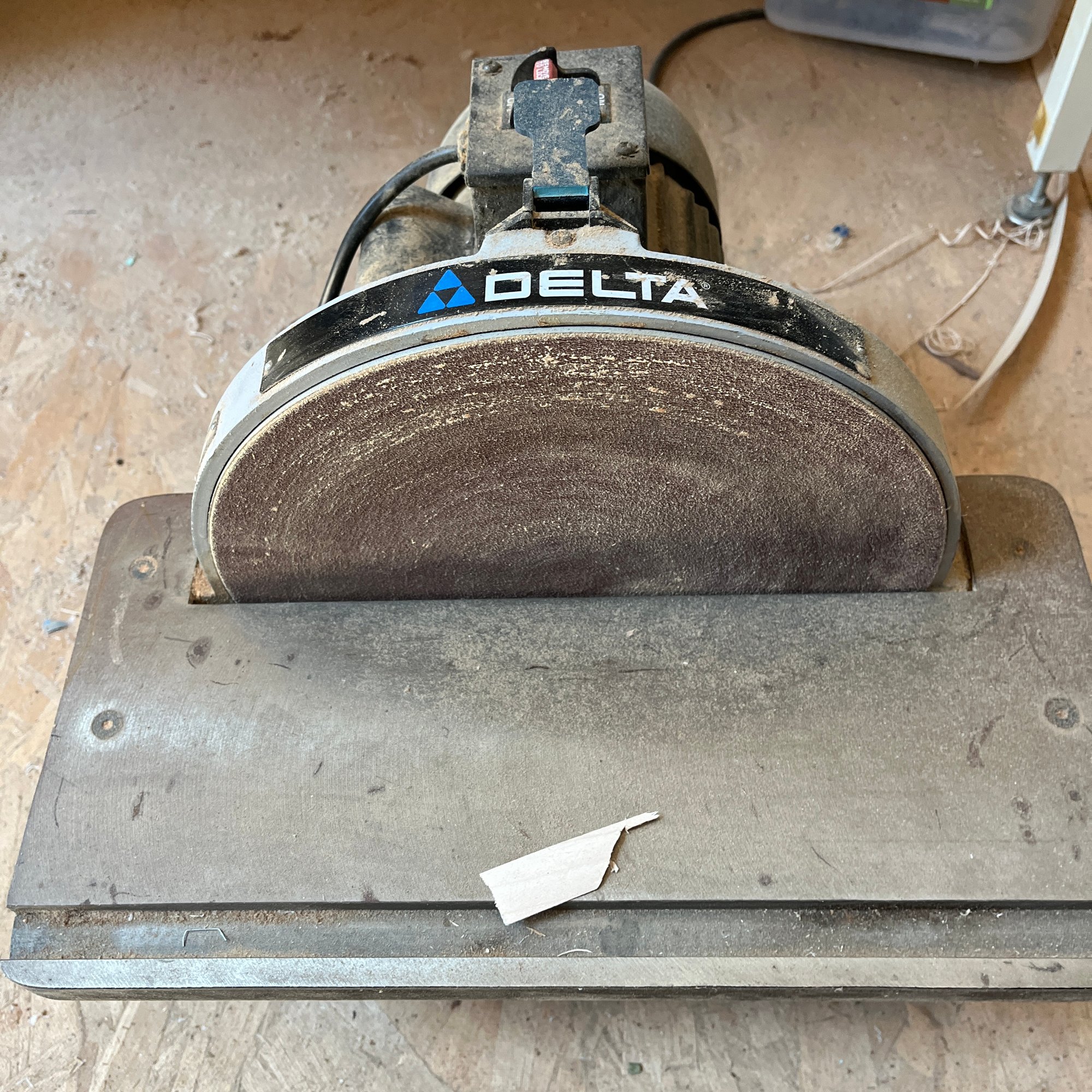 A 12" Delta Disc Sander #40793624 | Auctionninja.com