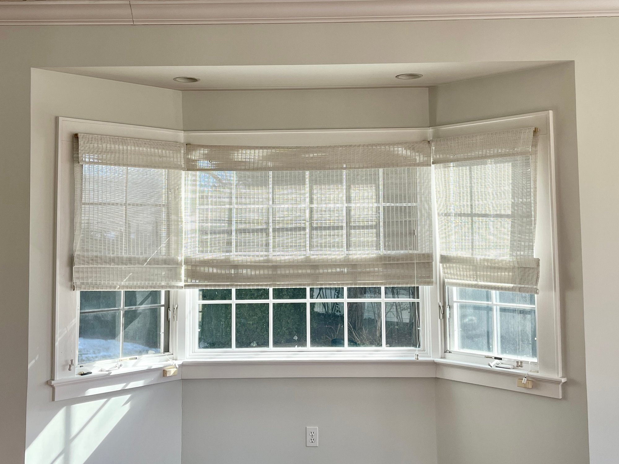 A Set Of 6 Natural Rattan Fiber White Waterfall Shades #40825988 ...