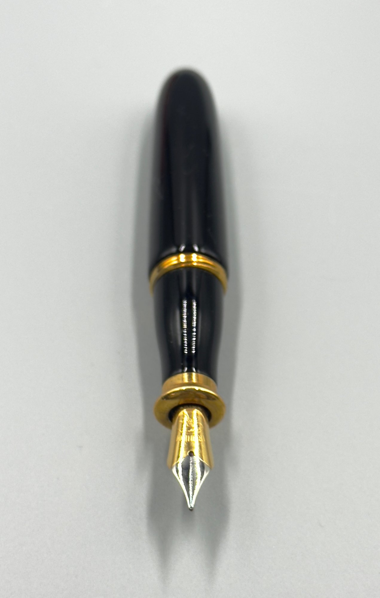 Jean-Pierre Lepine Winston Black & Gold Plated Fountain Pen #2219742 ...