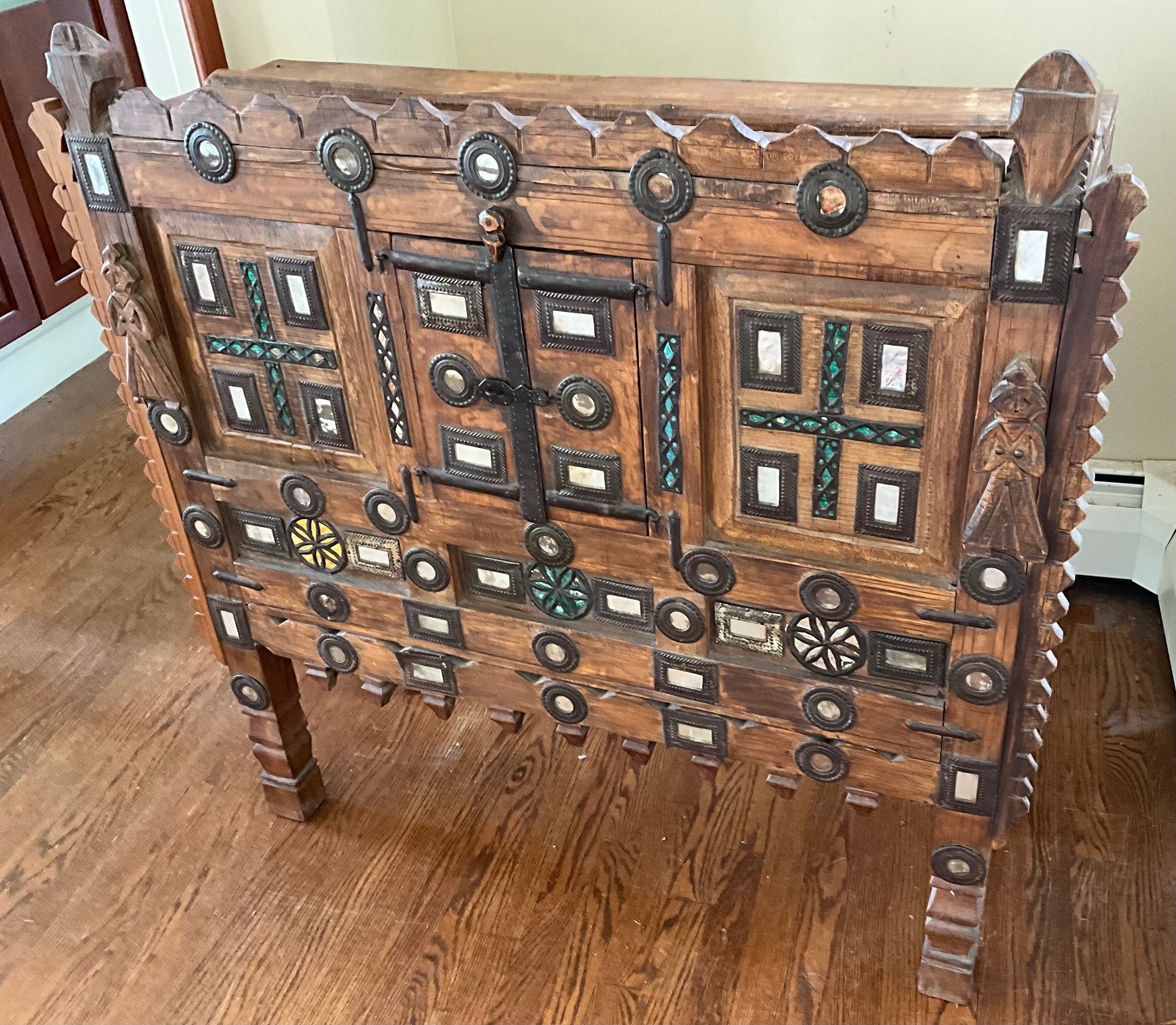 Beautiful Antique Indian Traditional Dowry Chest Or Marriage Chest ...