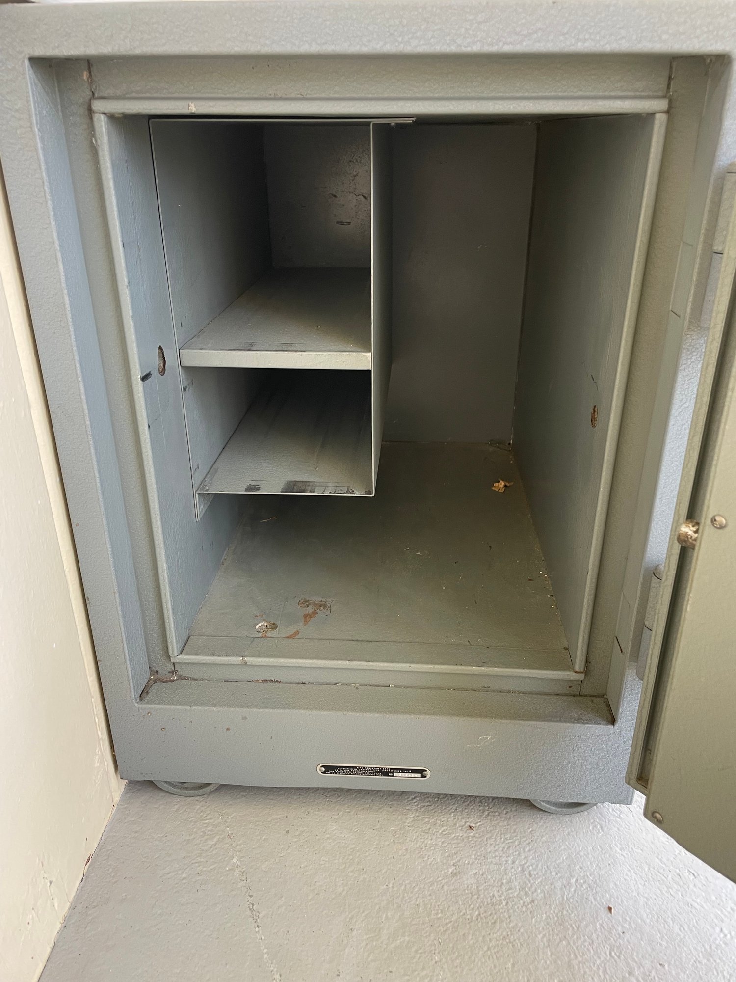 Sears Fire Insulated Combination Safe #2081318 | Auctionninja.com