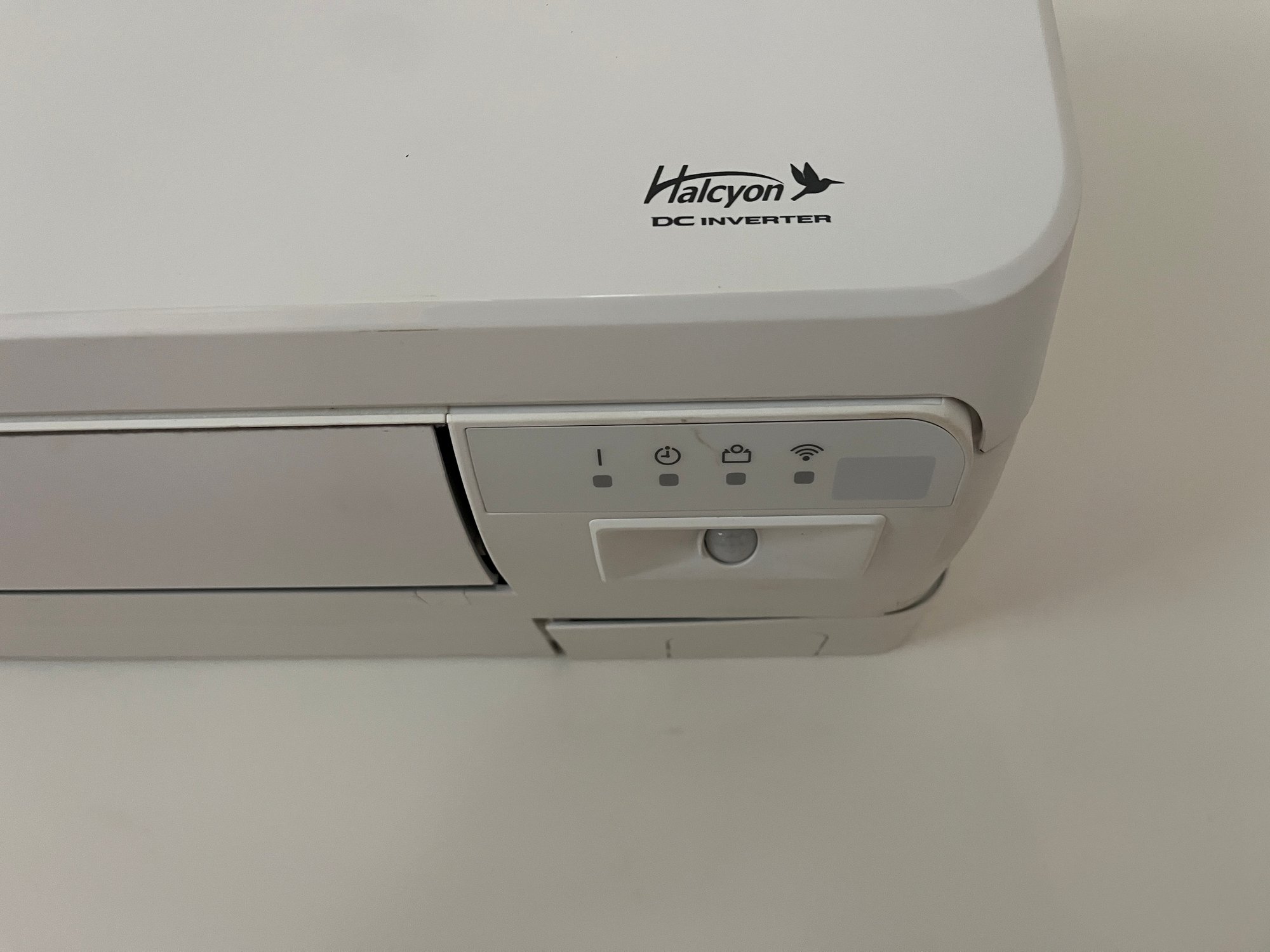 Fujitsu Halcyon DC Inverter - Ductless Mini-split HVAC System - Approx ...